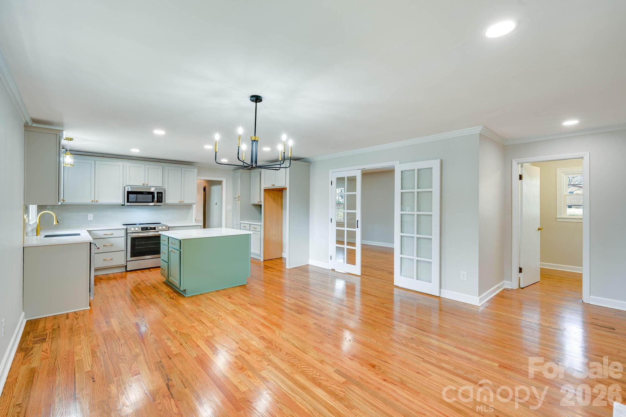 Photo 10 of 110 Scottsmoor Drive, Charlotte, NC