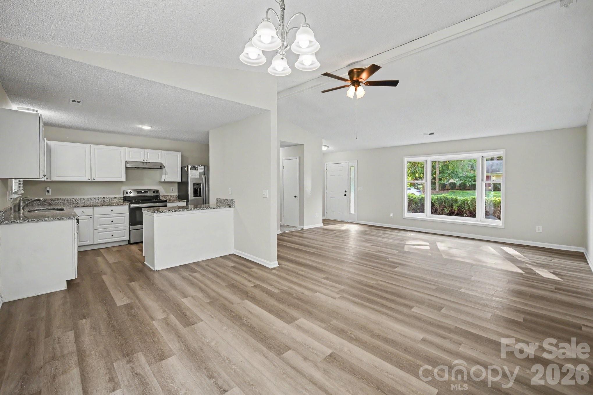 Photo 11 of 1530 Teddington Drive, Charlotte, NC
