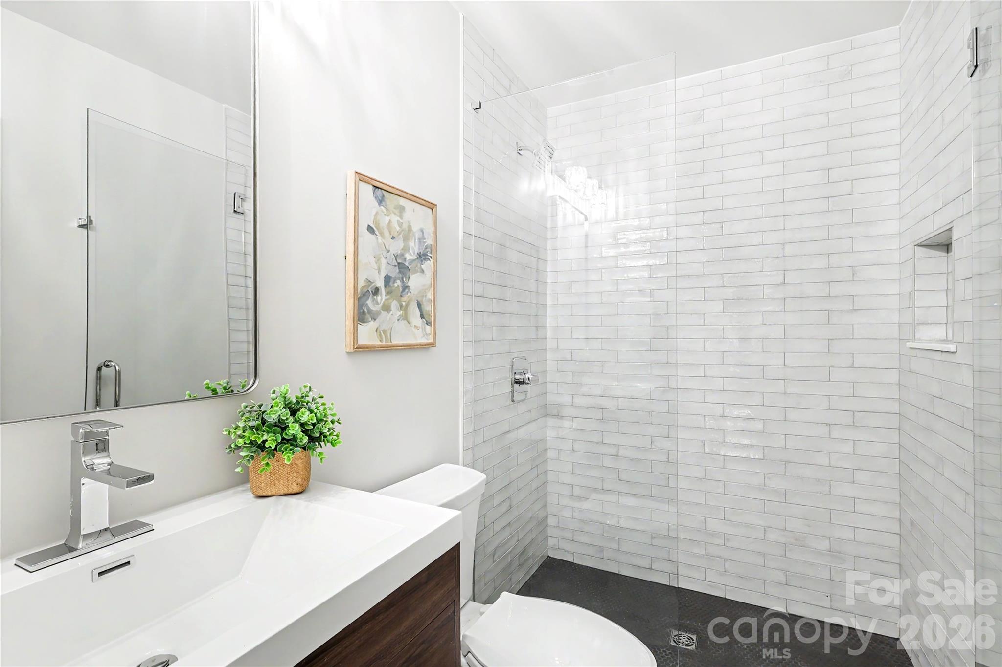 Home for sale at 3834 Moultrie Street, Charlotte, NC — photo 33 of 38