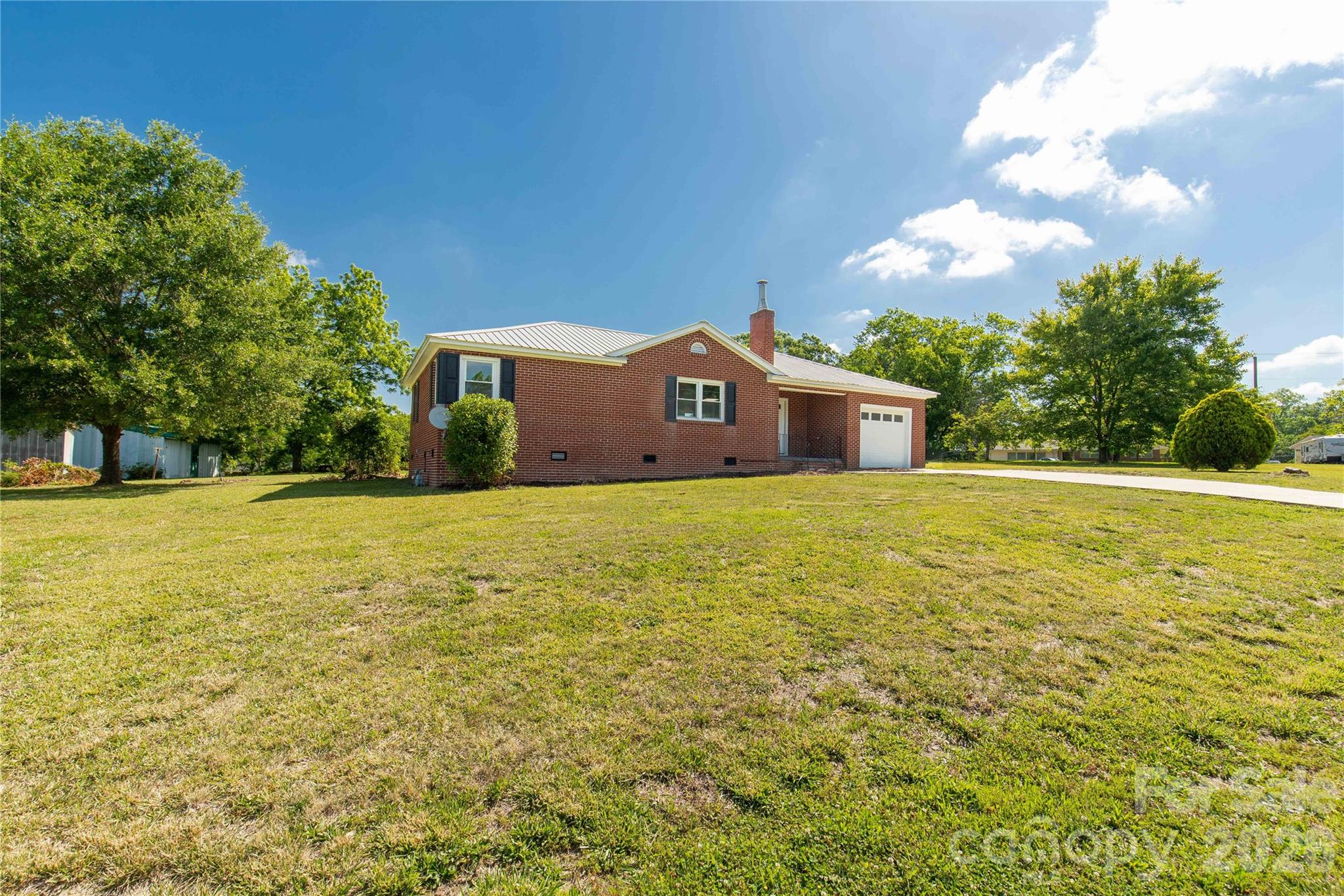 Photo 2 of 503 N Wylie Street, Lancaster, SC