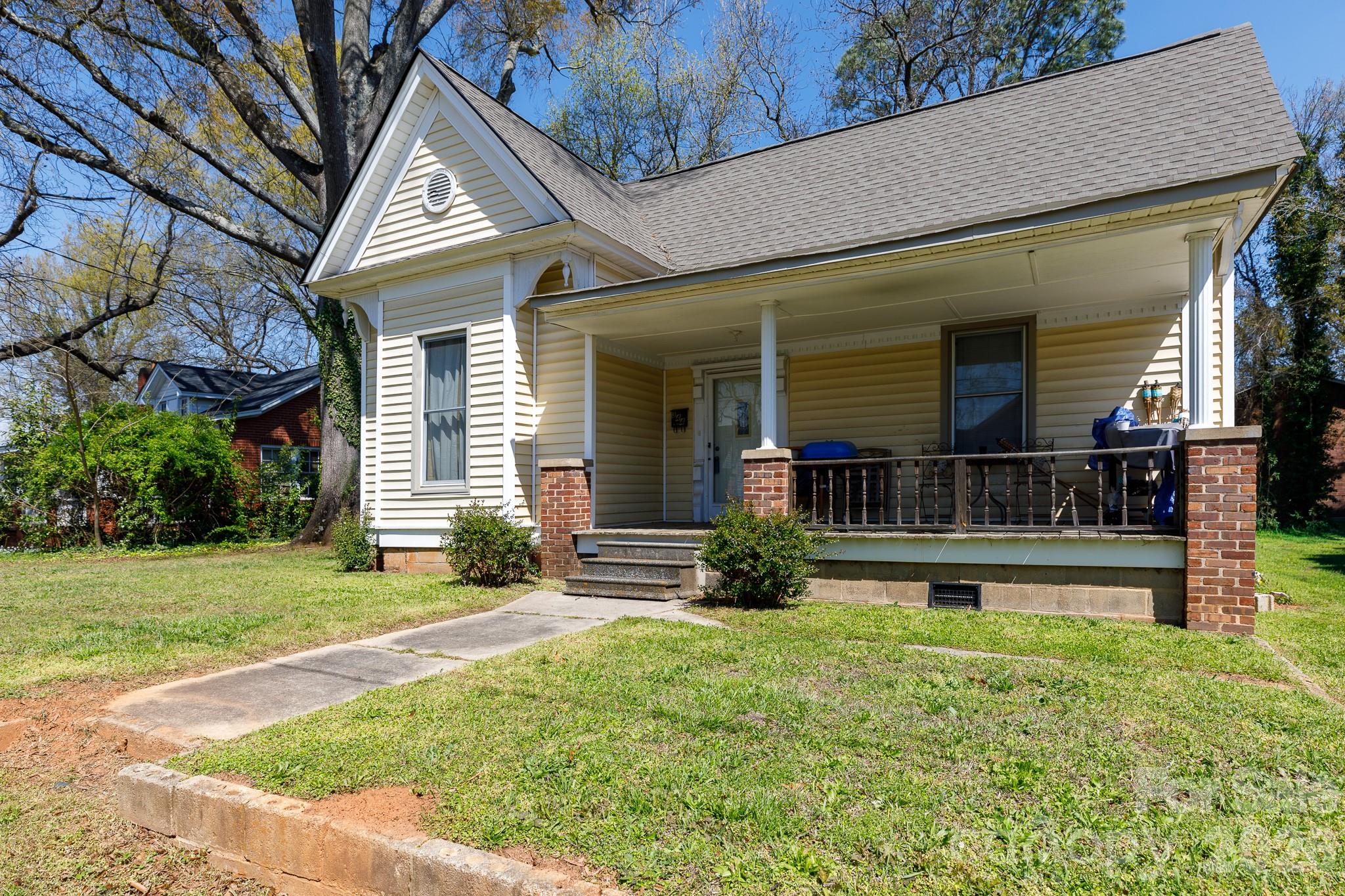 Photo 2 of 344 Ebenezer Avenue, Rock Hill, SC