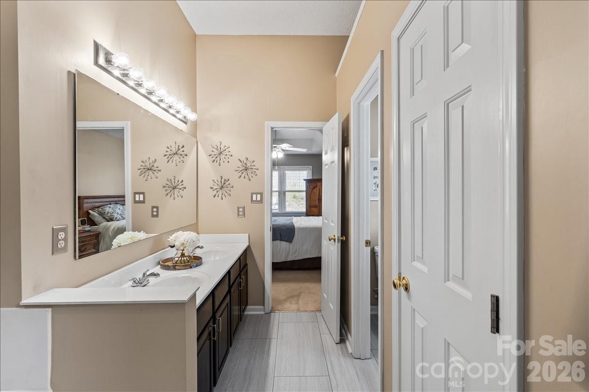 Photo 16 of 14413 John Beck Drive, Charlotte, NC