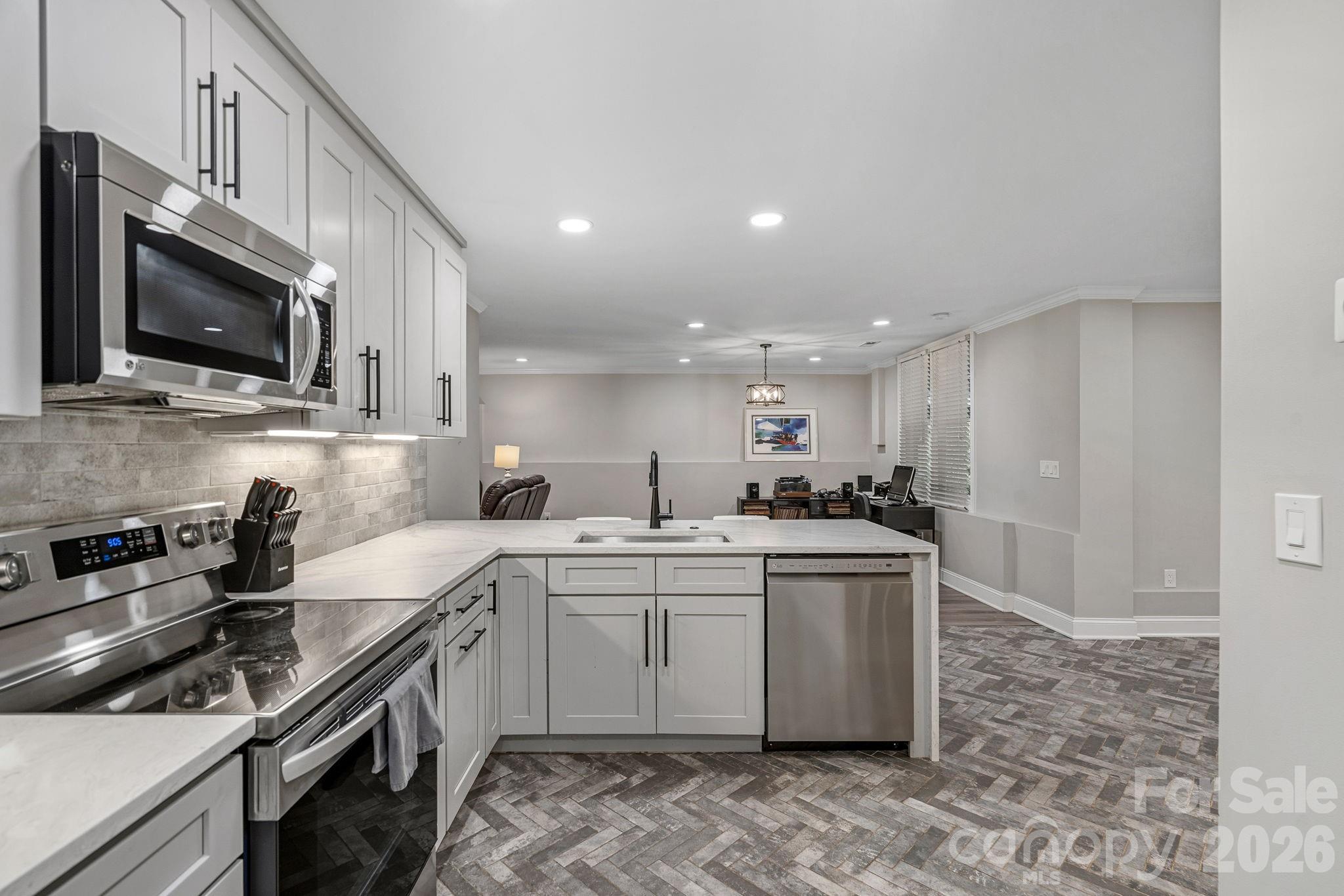 Photo 30 of 5634 Camelot Drive, Charlotte, NC