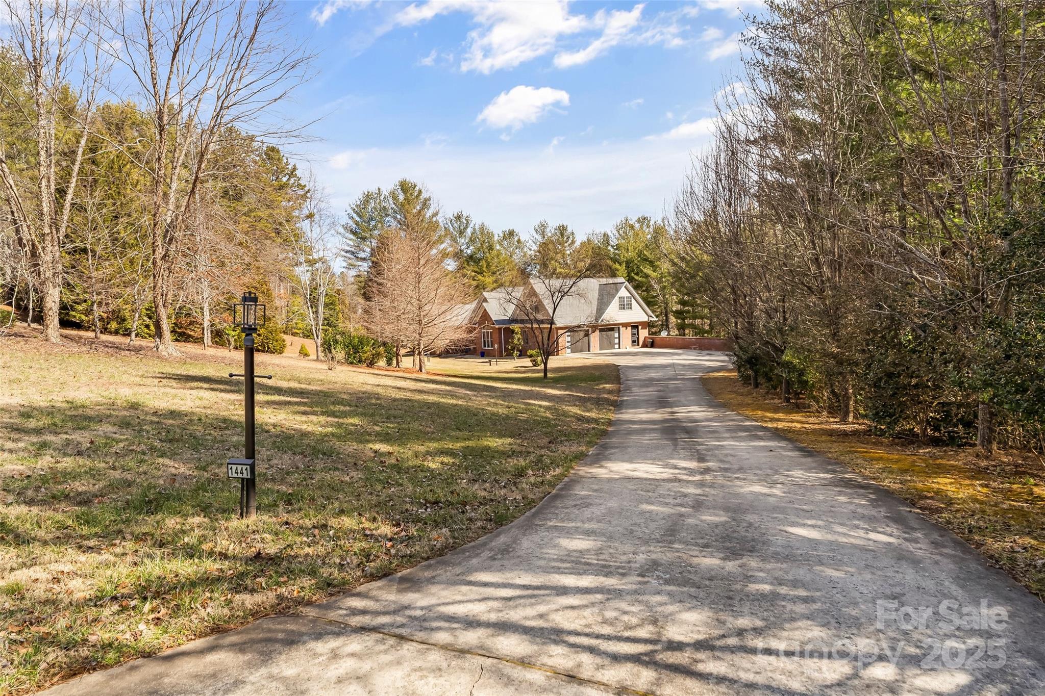 Photo 3 of 1441 Southpointe Drive249, Morganton, NC