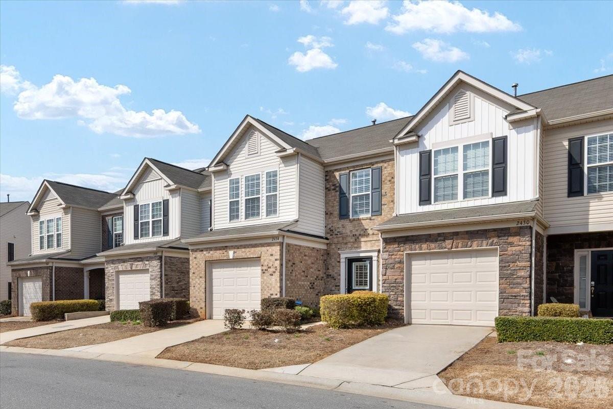 Photo 2 of 2434 Royal York Avenue, Charlotte, NC