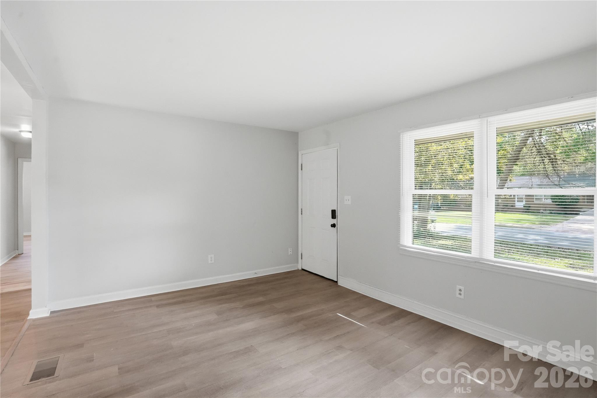 Photo 6 of 1016 Pondella Drive, Charlotte, NC