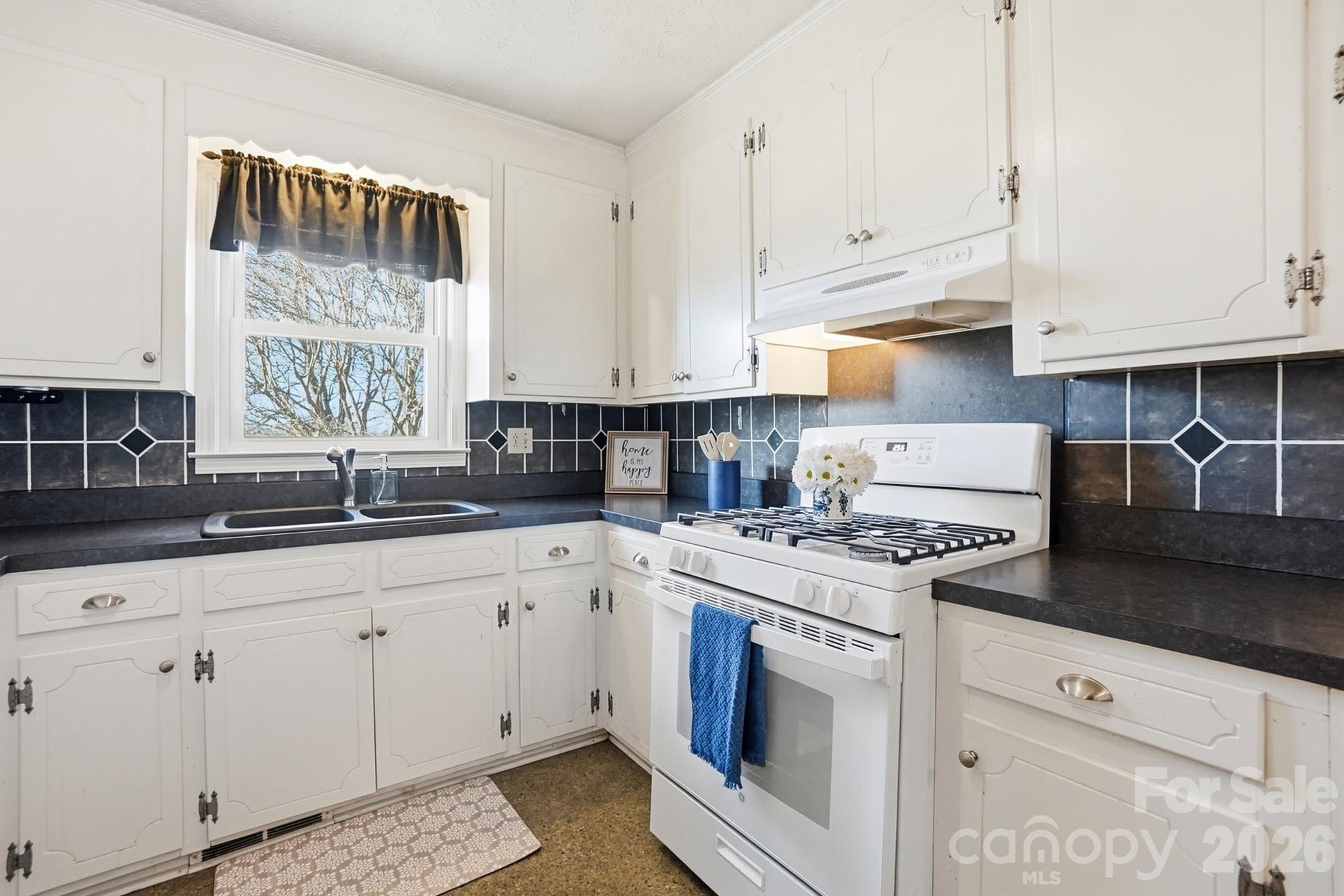 Home for sale at 117 Wright Road, Kings Mountain, NC — photo 15 of 39