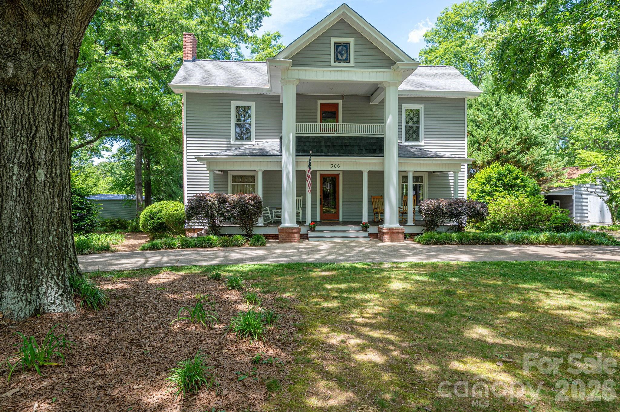 306 W Old Post Road, Cherryville, NC - photo 3 of 43