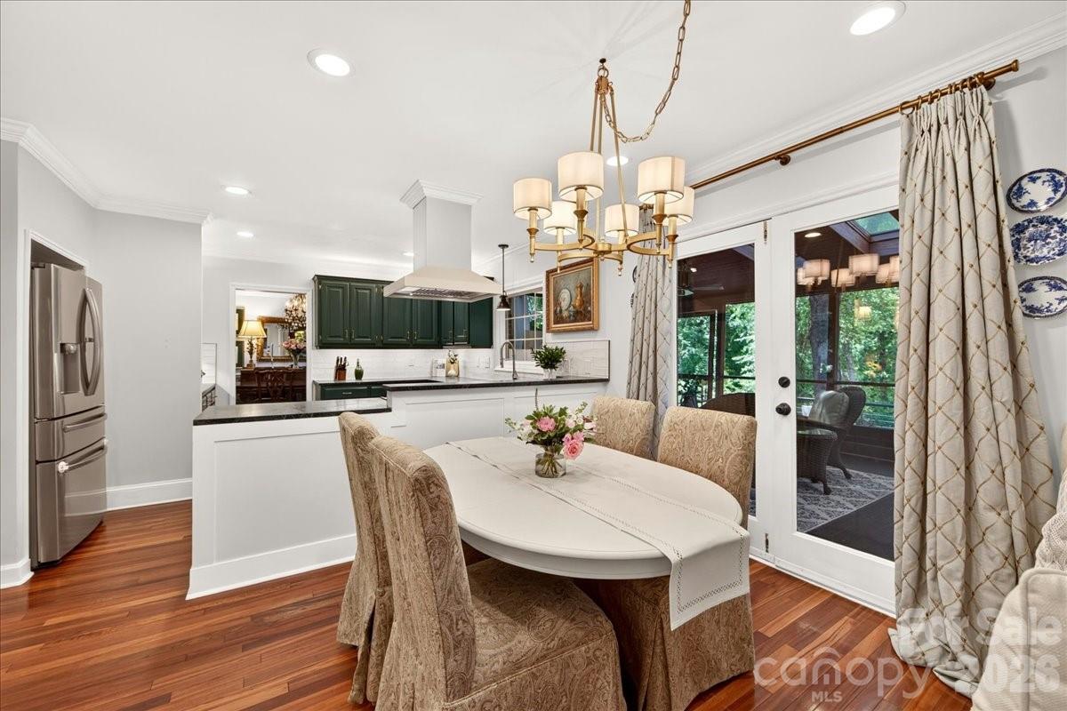 Home for sale at 10300 Ben Franklin Court, Charlotte, NC — photo 14 of 44