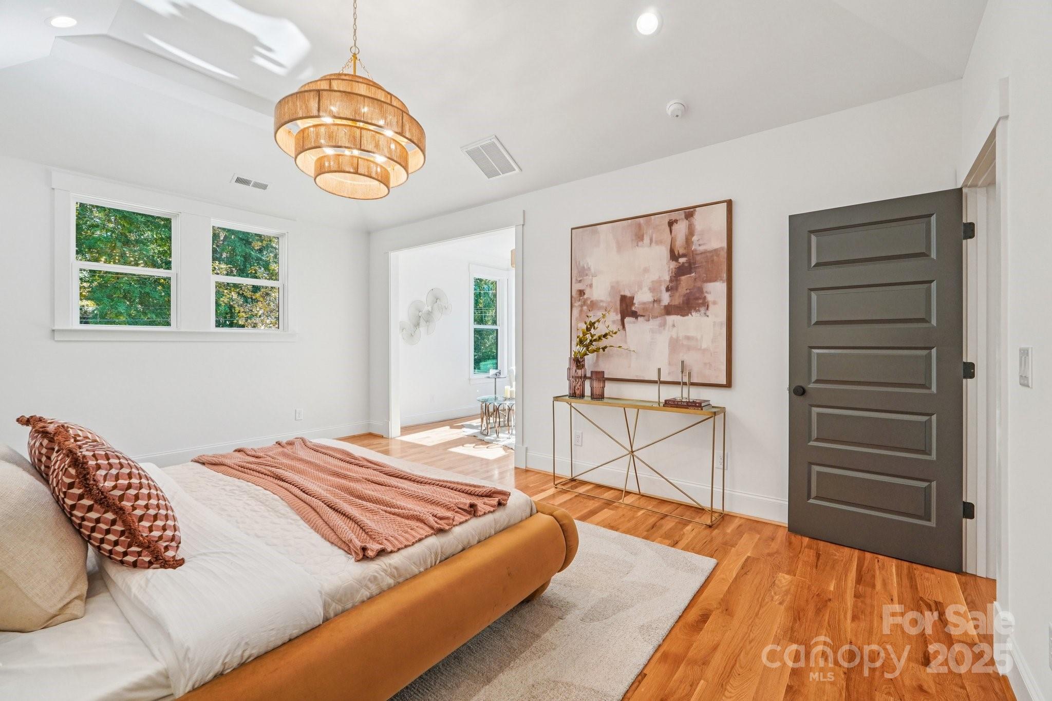 Photo 35 of 132 Sardis Lane, Charlotte, NC
