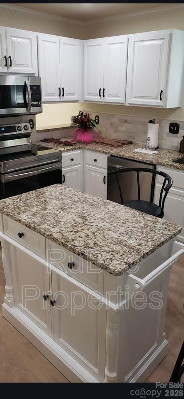 Photo 3 of 1813 Brewton Drive, Charlotte, NC