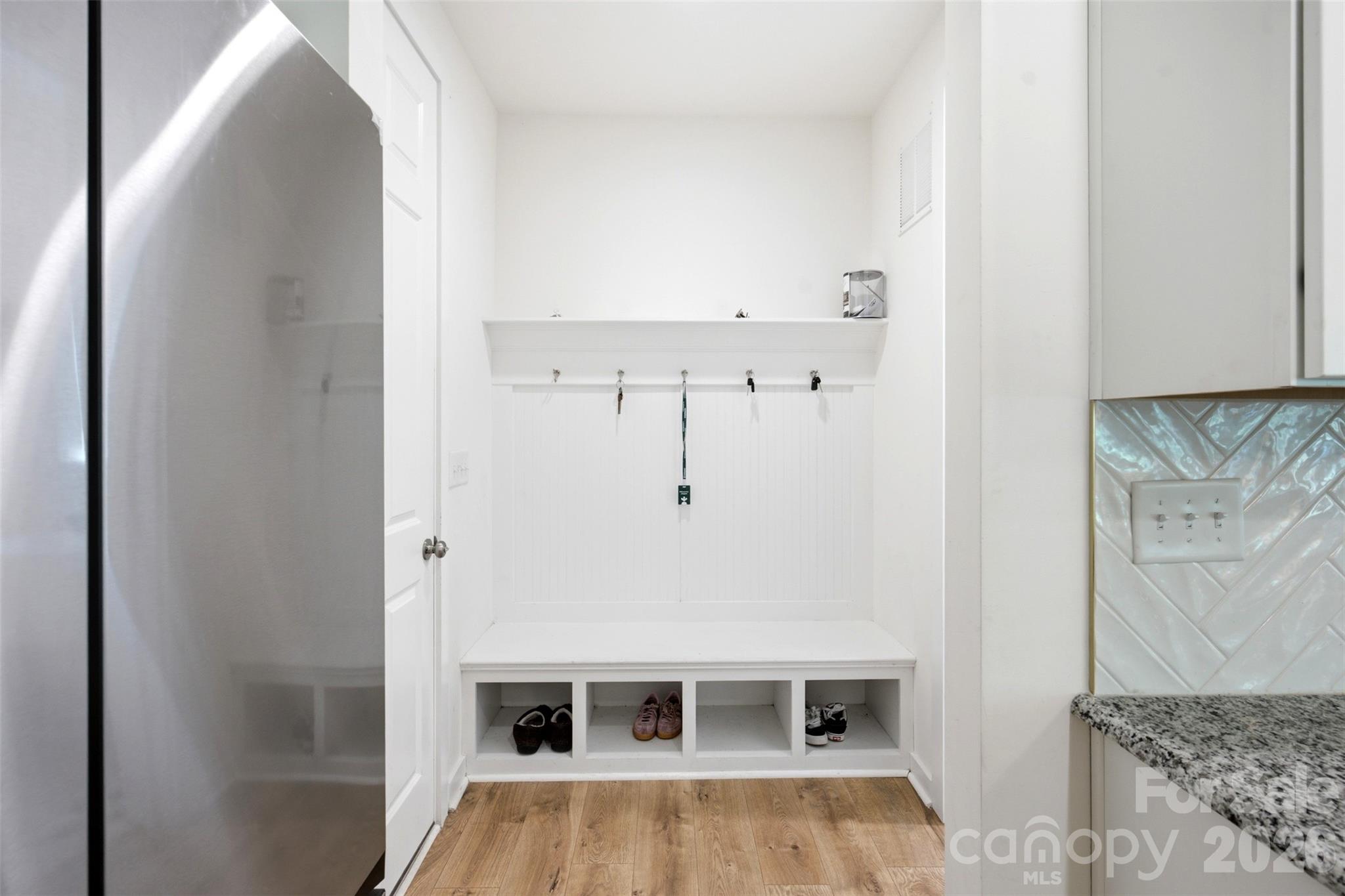 Photo 20 of 15611 Walnut Hill Drive, Charlotte, NC