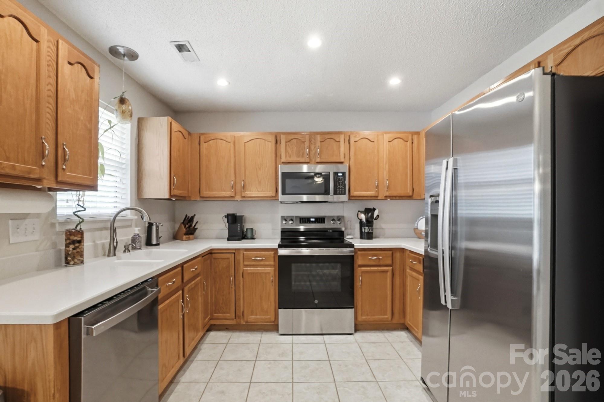Photo 12 of 6000 Carriage Oaks Drive, Charlotte, NC