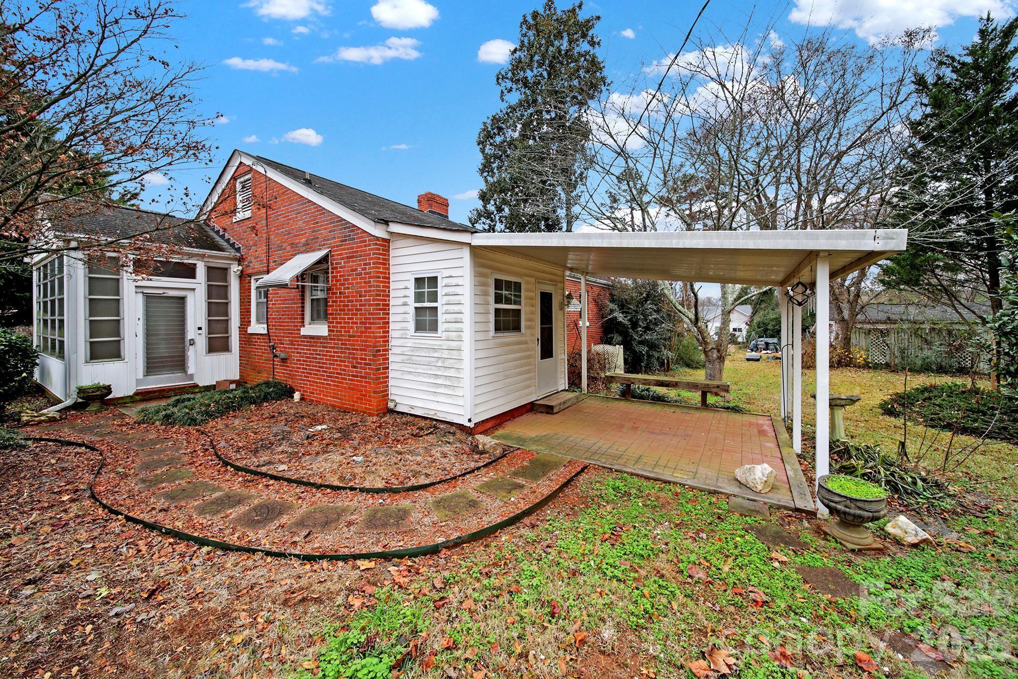 Photo 3 of 951 Cedar Street, Rock Hill, SC