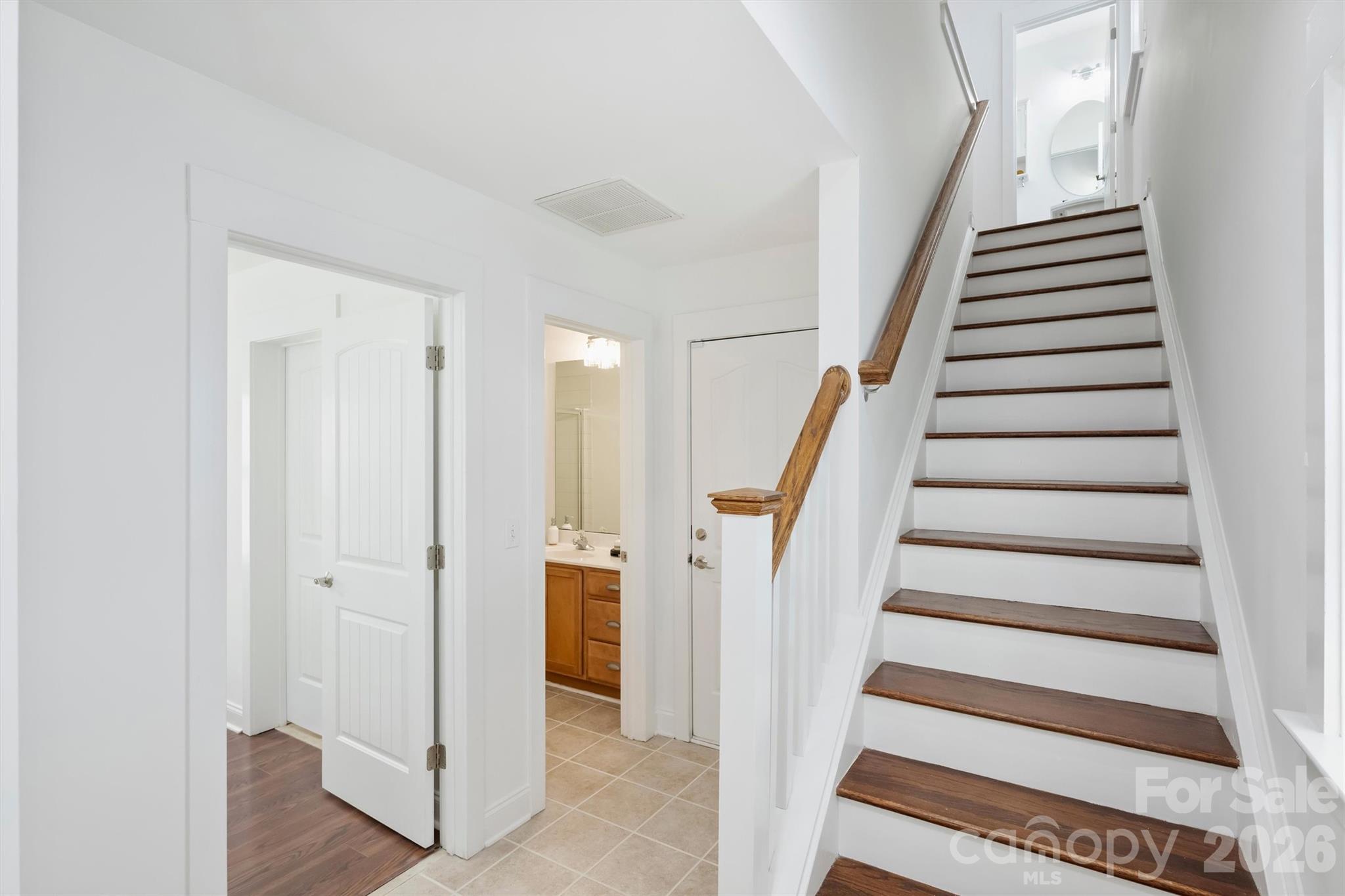 Photo 4 of 1916 Lela Avenue, Charlotte, NC