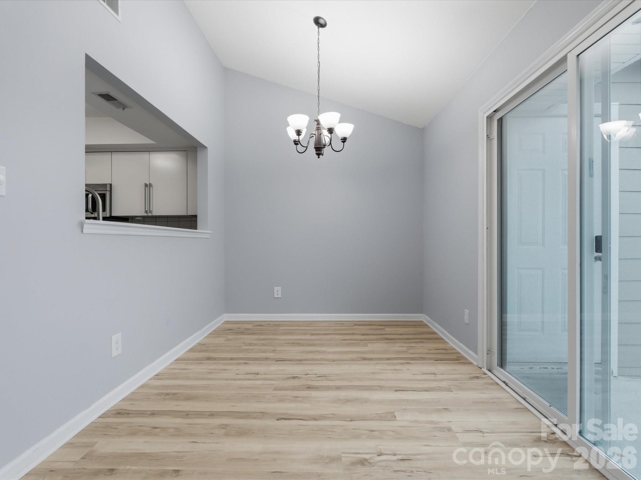 Photo 11 of 9404 S Vicksburg Park Court, Charlotte, NC