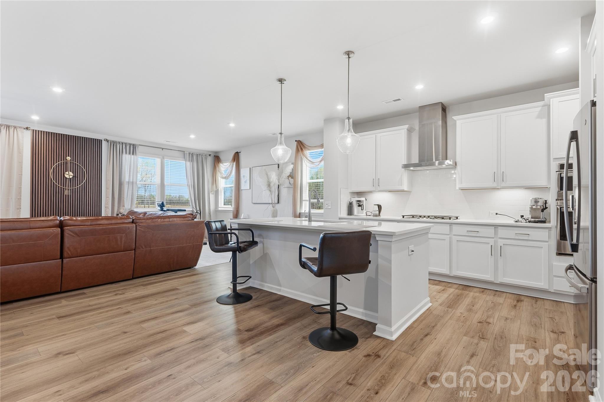 Photo 3 of 4011 Vista Pine Drive, Charlotte, NC