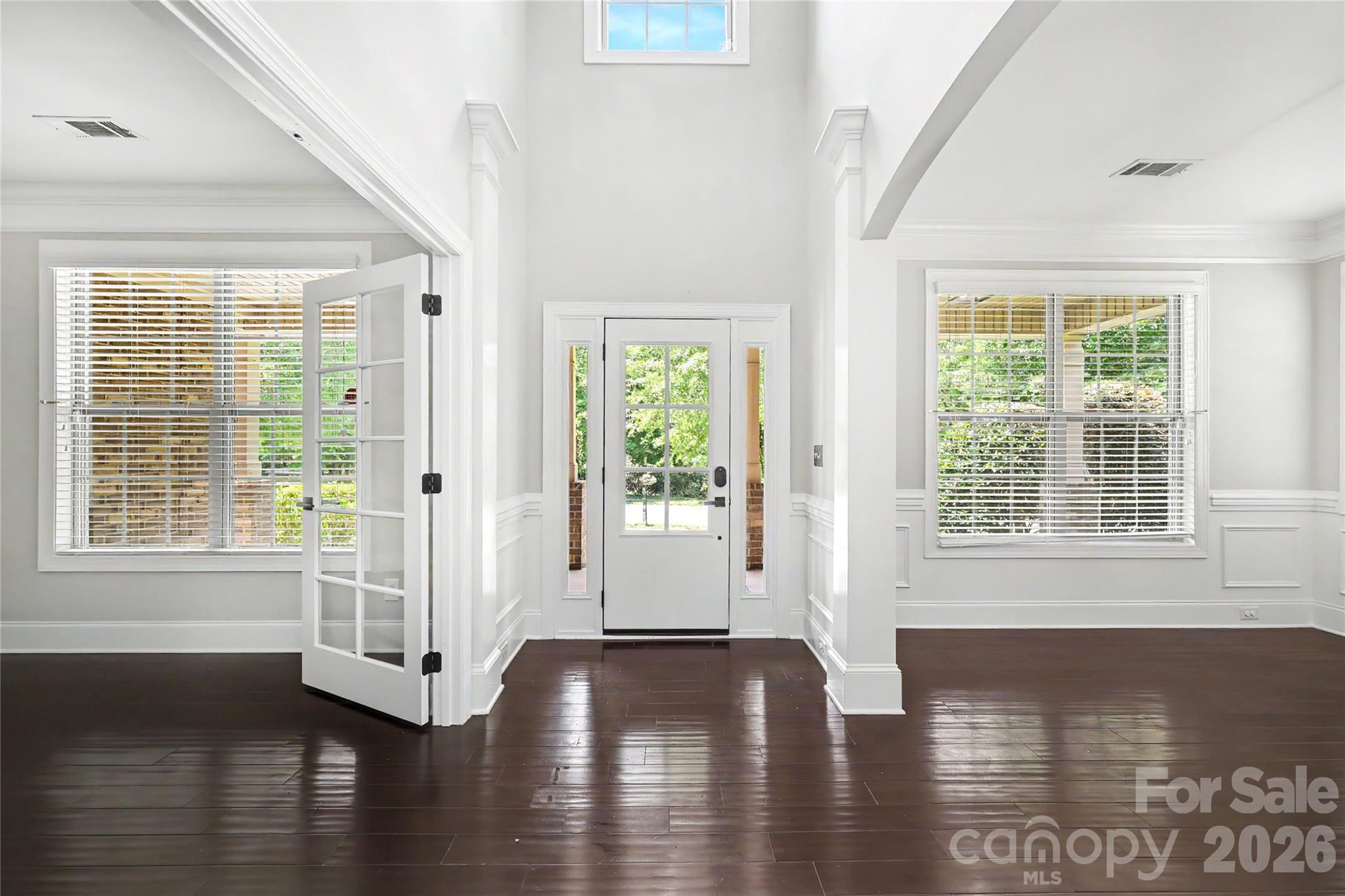 4624 Pebble Run Drive, Matthews, NC - photo 2 of 48