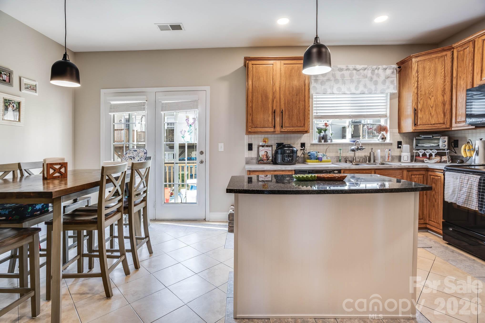 128 Rock Ridge Lane, Mount Holly, NC - photo 8 of 32