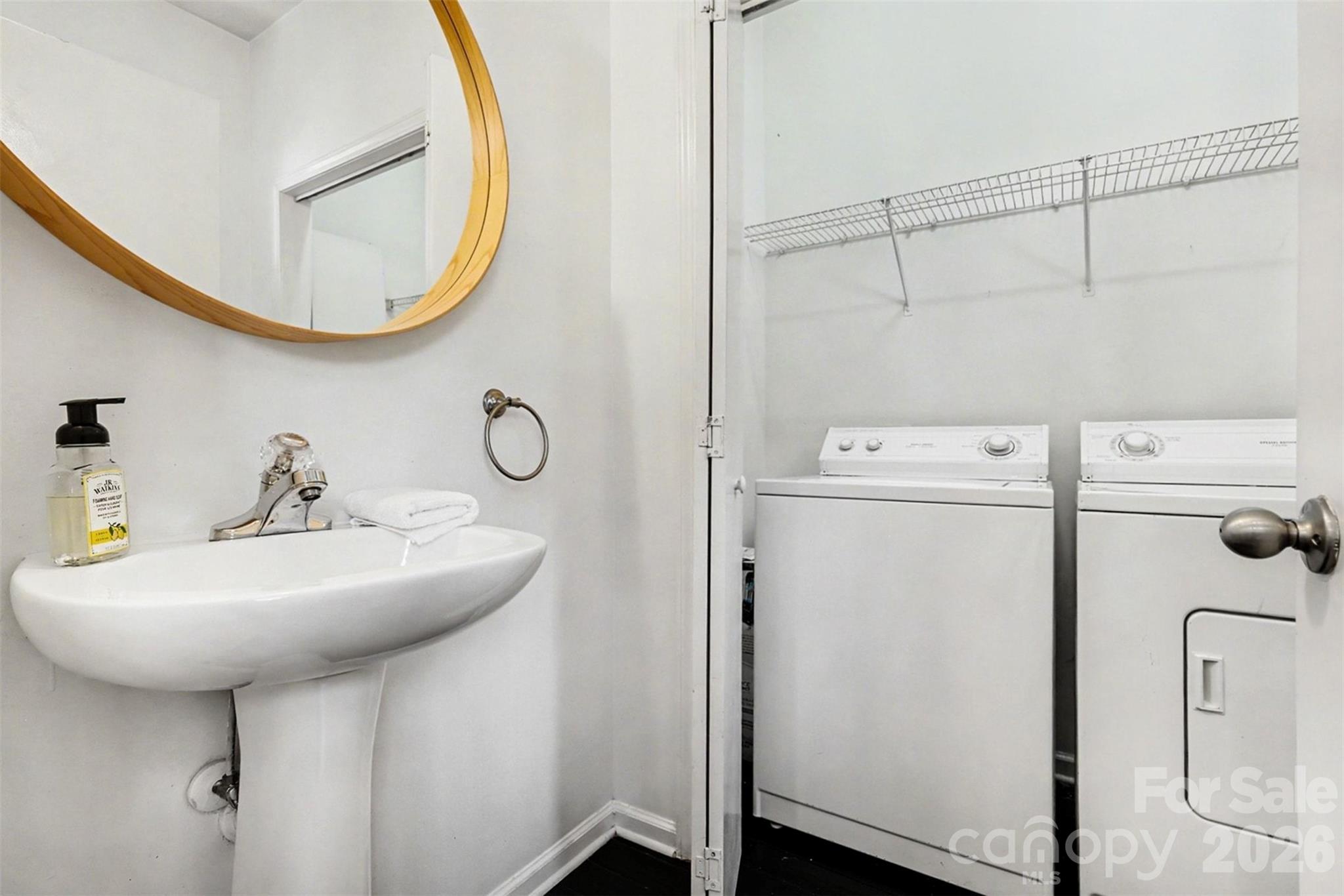 Photo 14 of 703 E 8th Street, Charlotte, NC