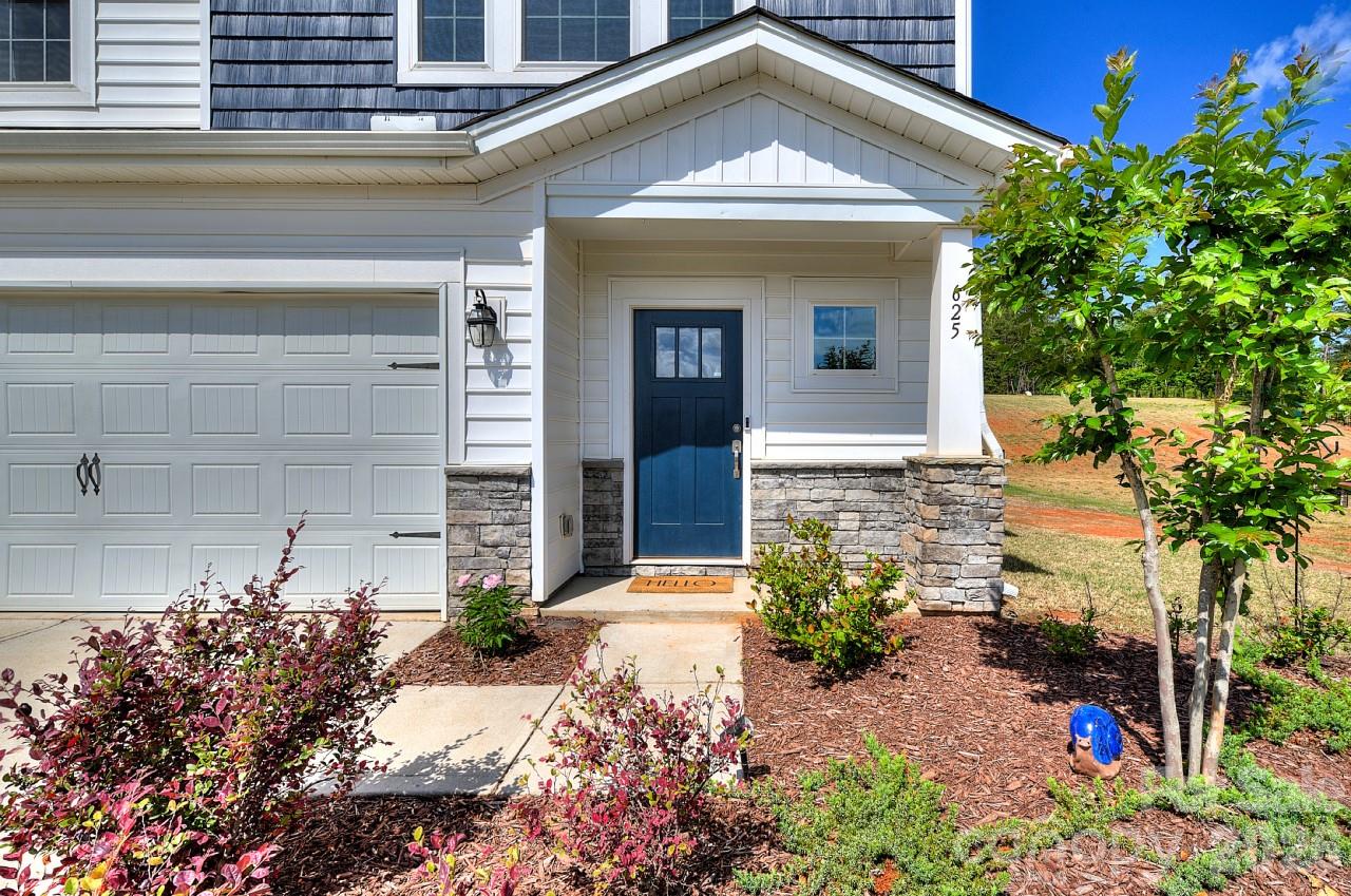 Photo 2 of 625 Morning Meadows Drive, Inman, SC