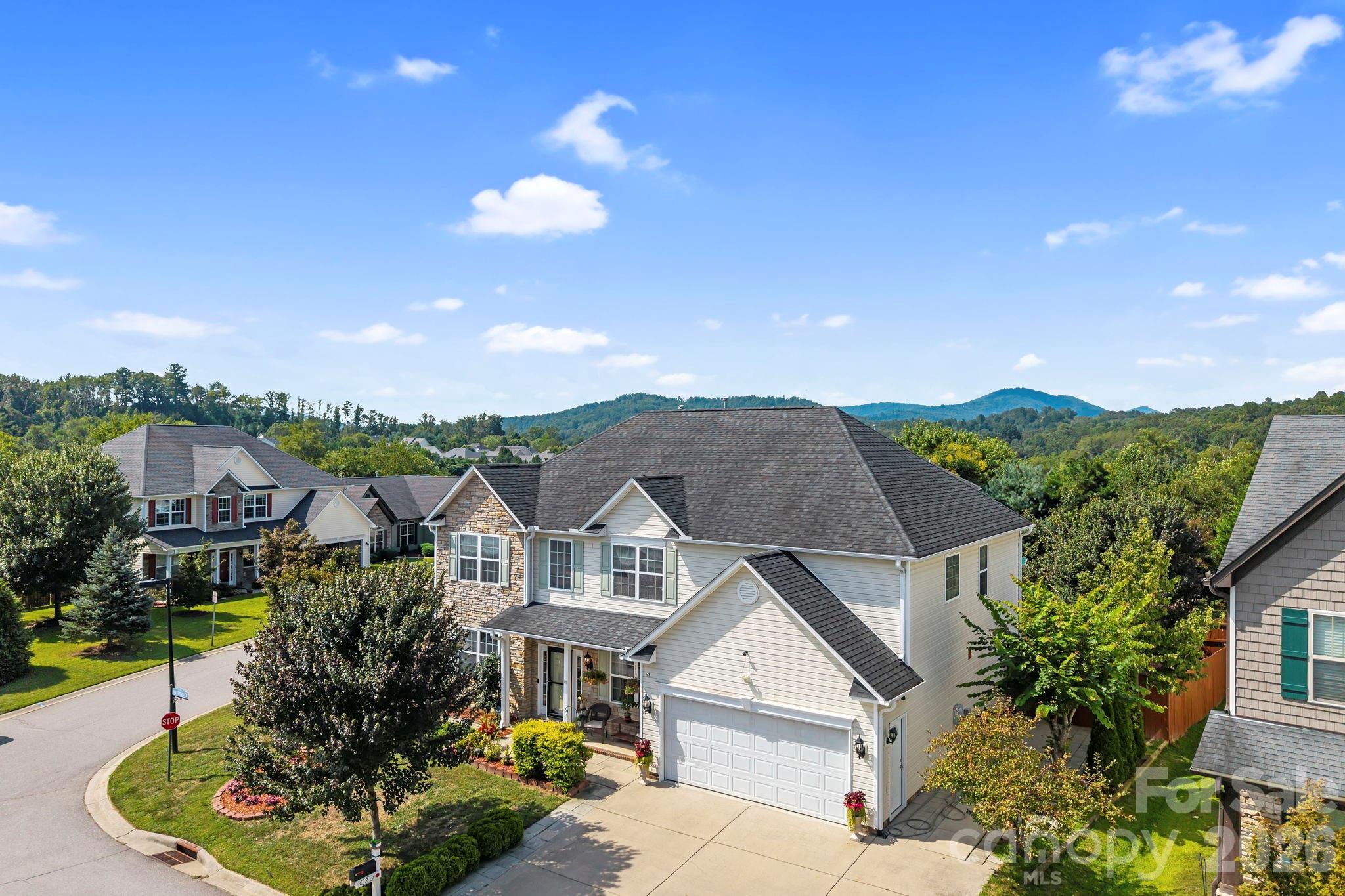 Photo 2 of 2 Breyerton Court, Asheville, NC
