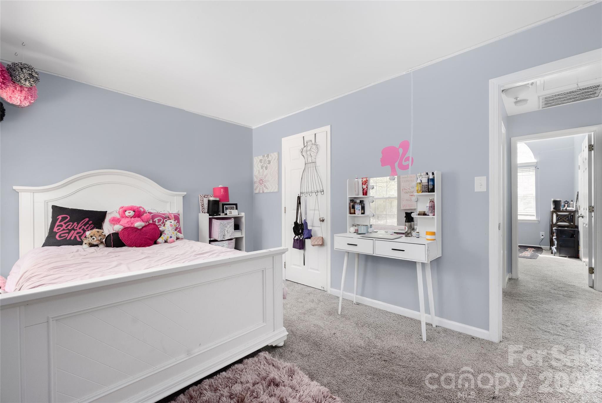 Photo 9 of 9713 Veronica Drive, Charlotte, NC