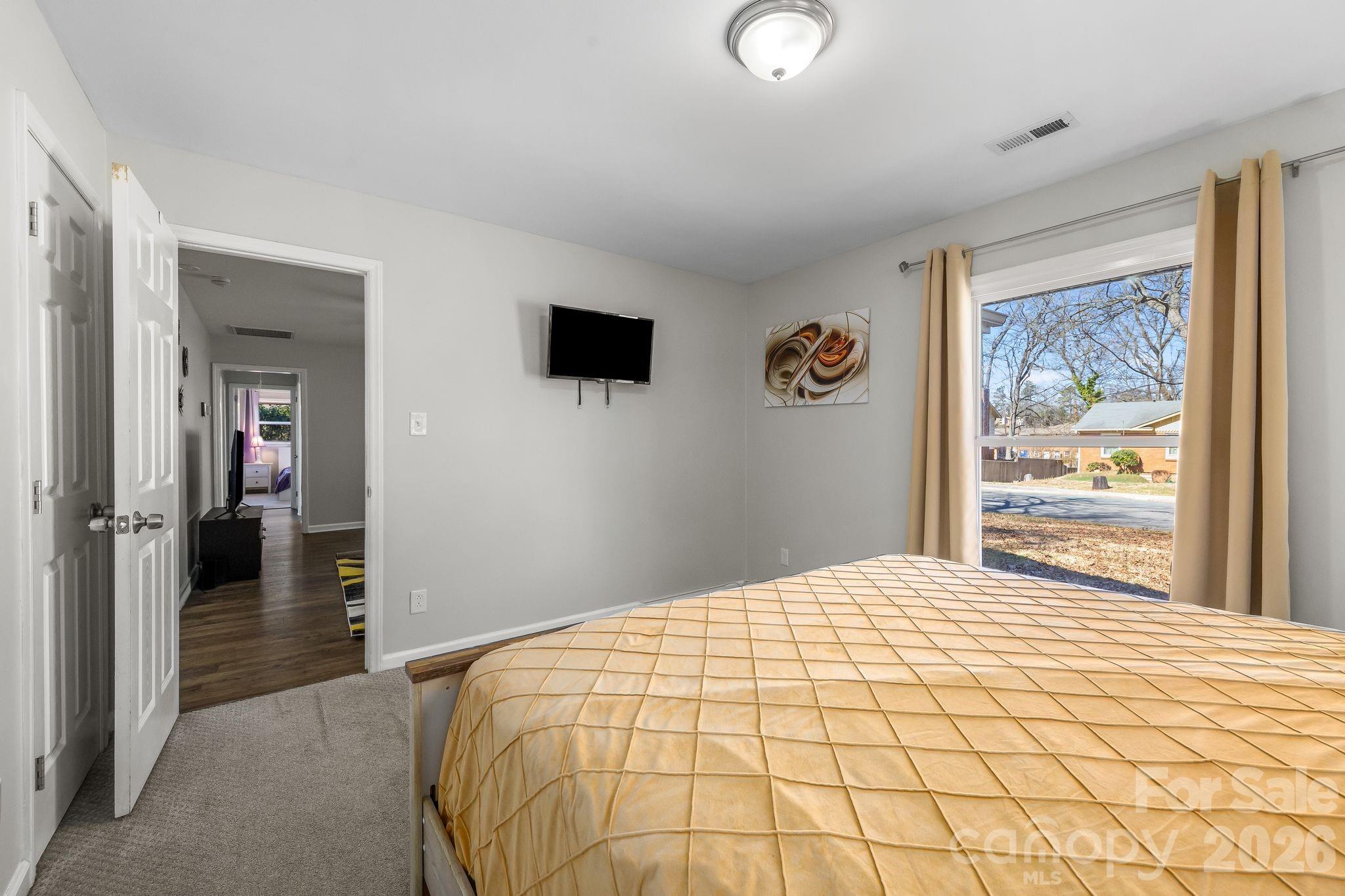 Photo 21 of 4508 Belle Plaine Drive, Charlotte, NC