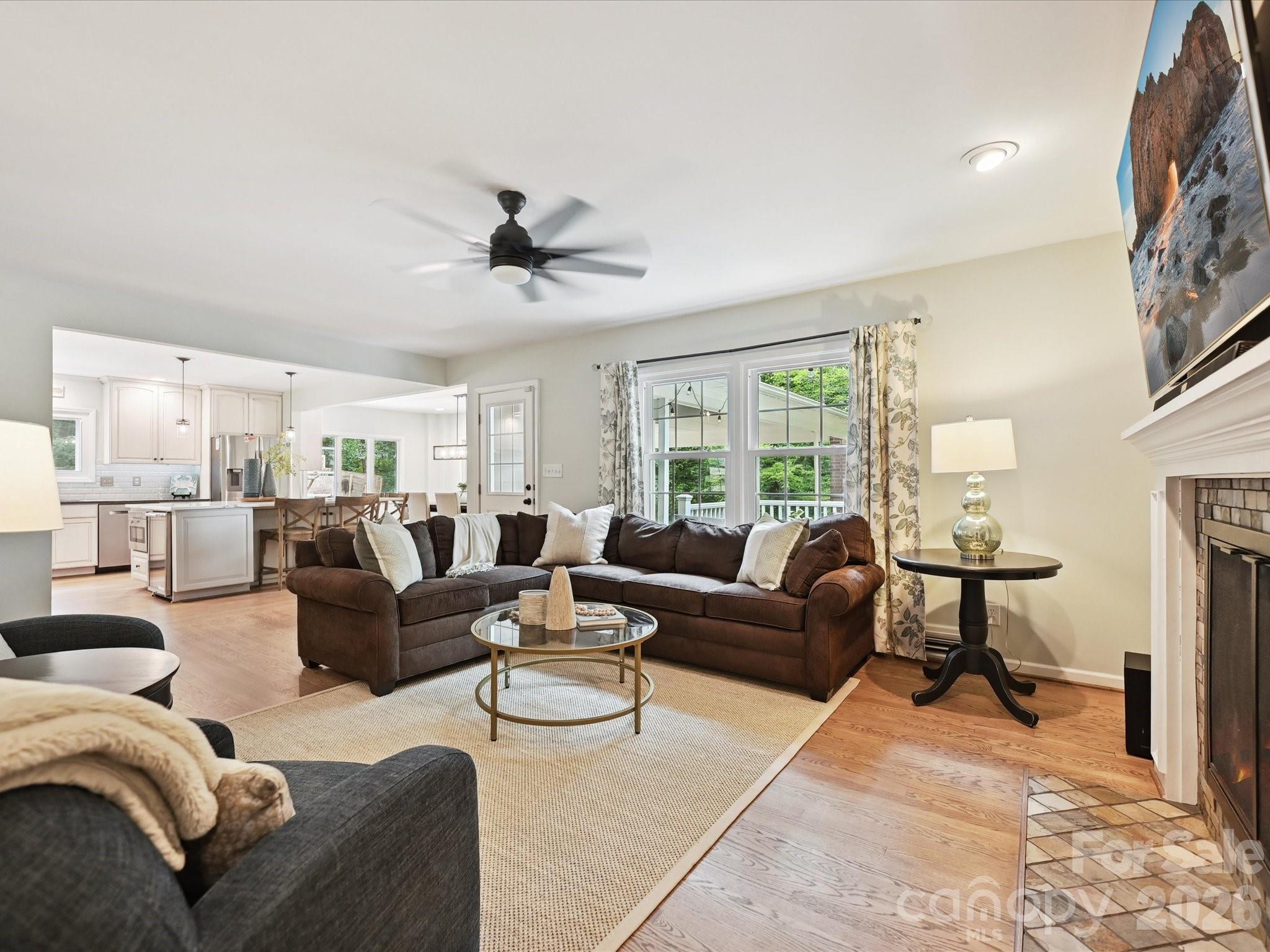 327 Whitestone Road, Charlotte, NC - photo 10 of 45
