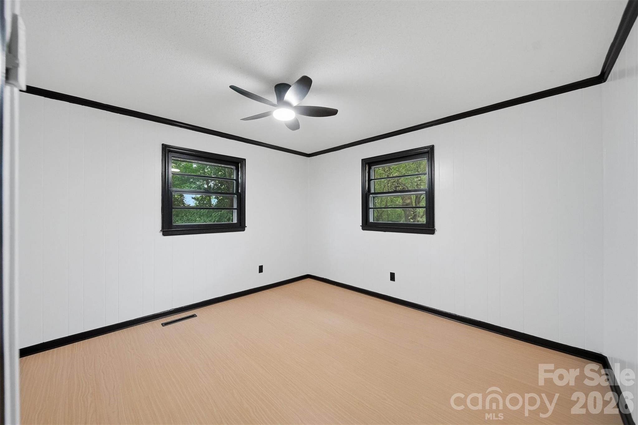 201 Cape Hickory Road, Hickory, NC - photo 12 of 17