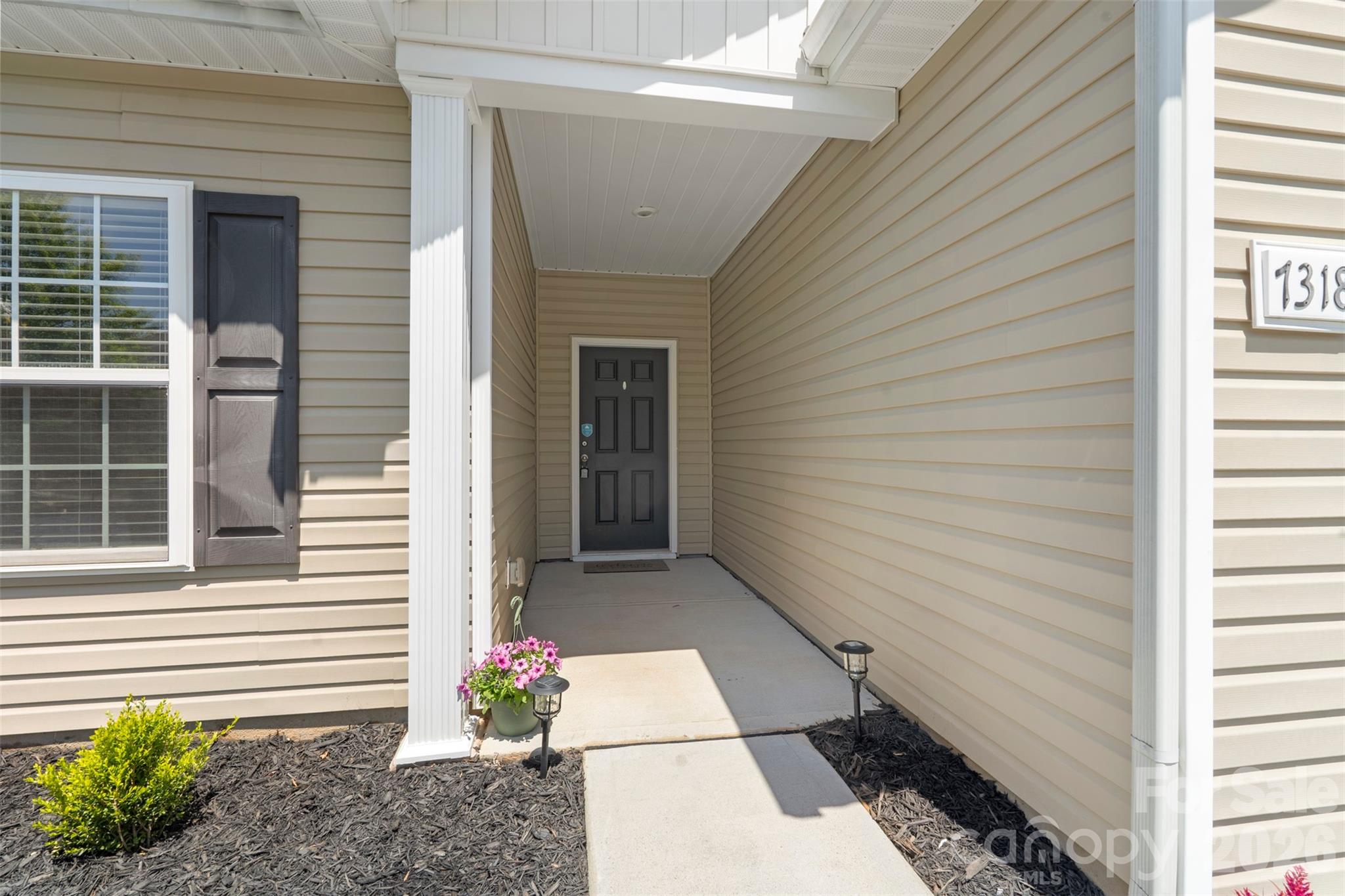 Photo 4 of 7318 Cuddington Drive, Charlotte, NC