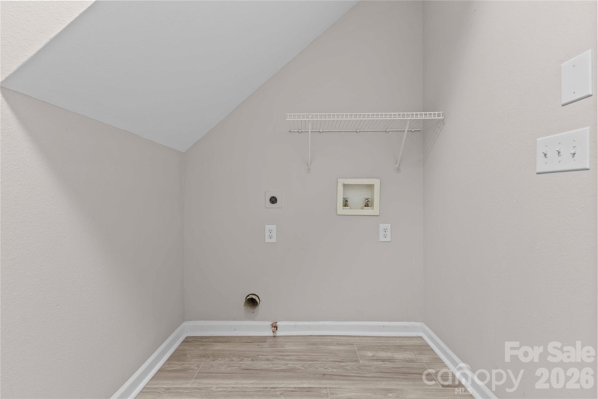 Photo 19 of 17300 Commons Crossing Drive, Charlotte, NC