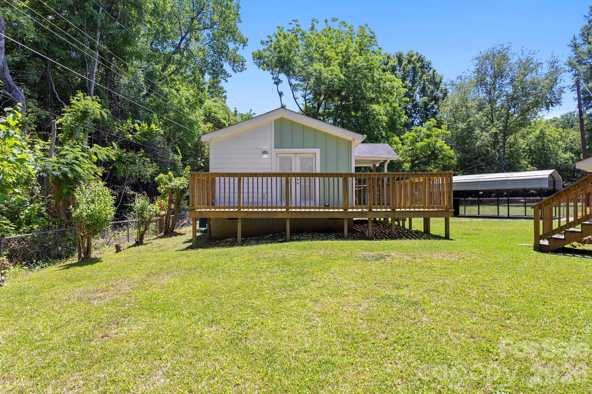 3326 Dunaire Drive, Charlotte, NC - photo 41 of 46