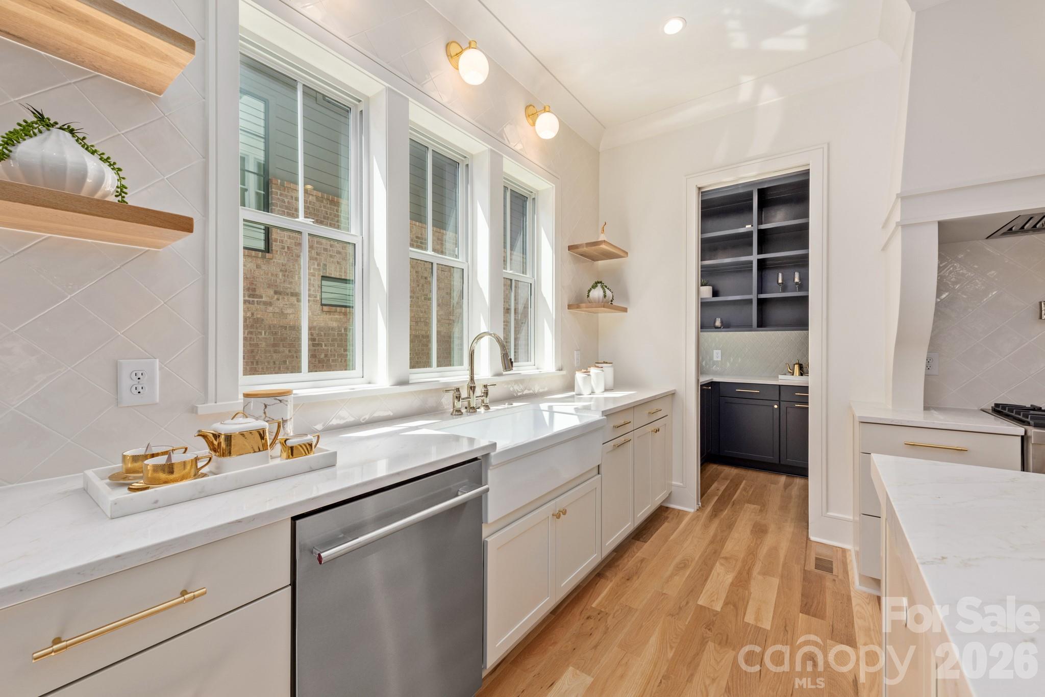 Photo 6 of 4409 Castleton Road, Charlotte, NC