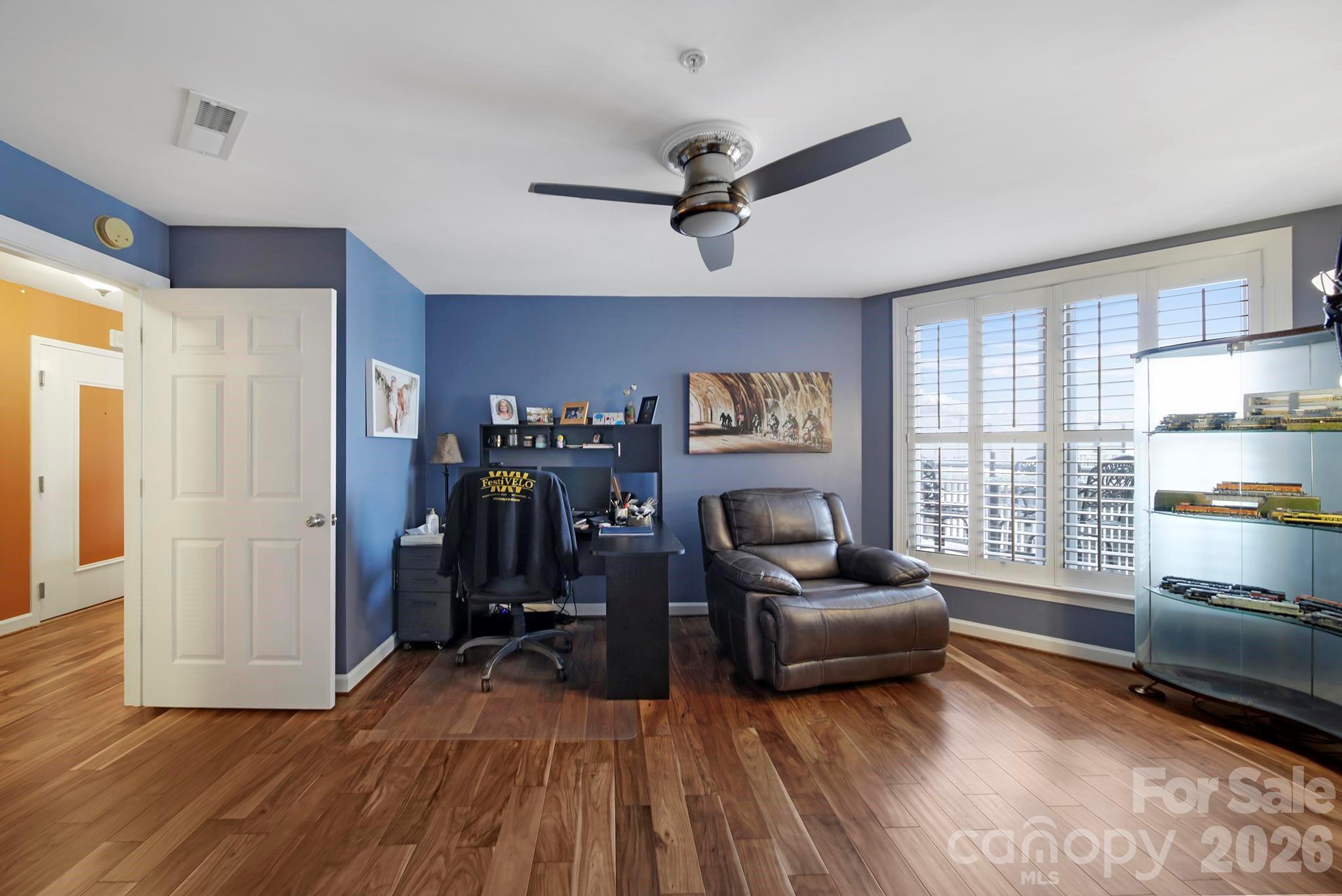 Photo 19 of 718 W Trade Street803, Charlotte, NC