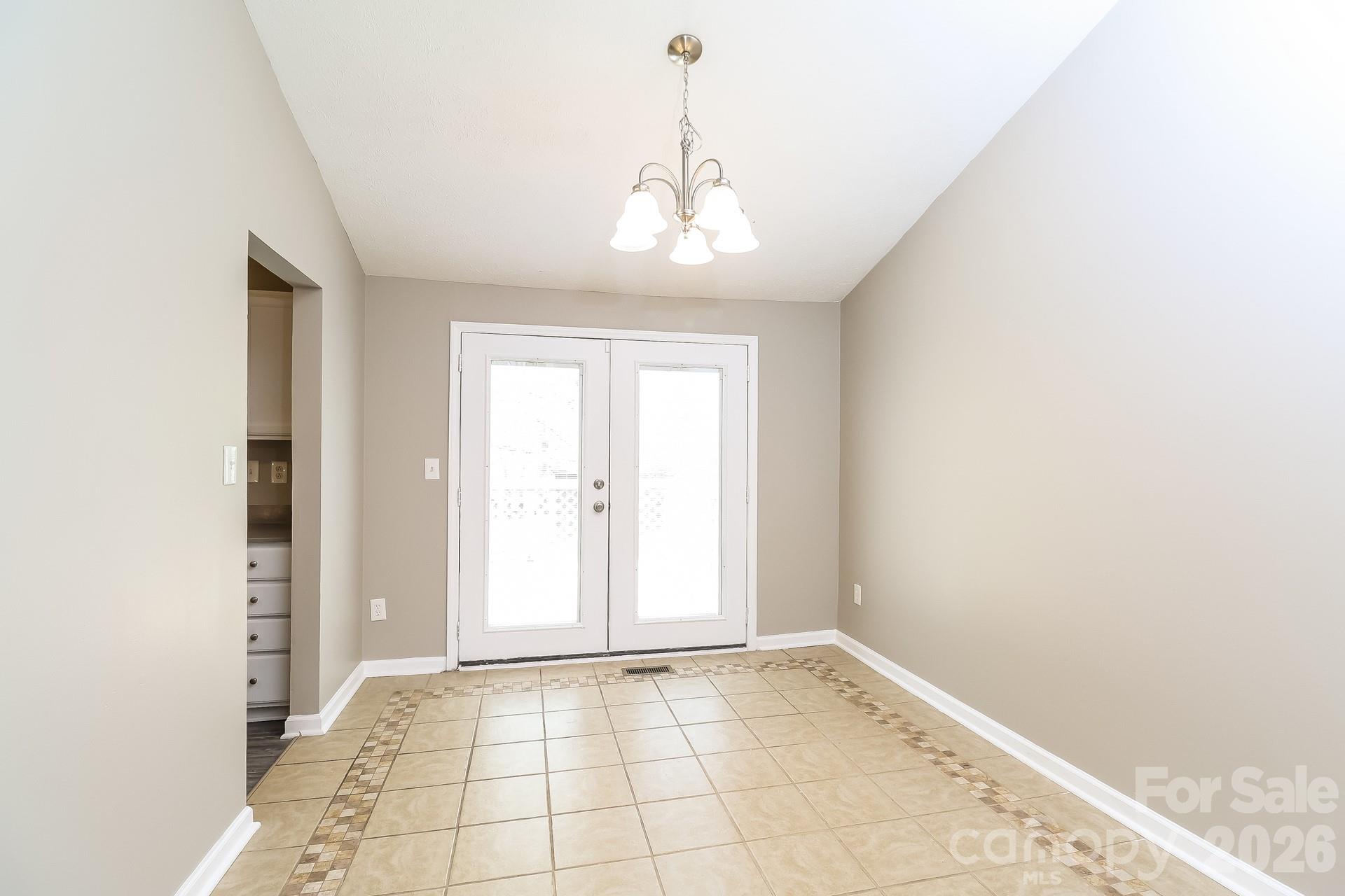Photo 6 of 9111 Touchstone Lane, Charlotte, NC