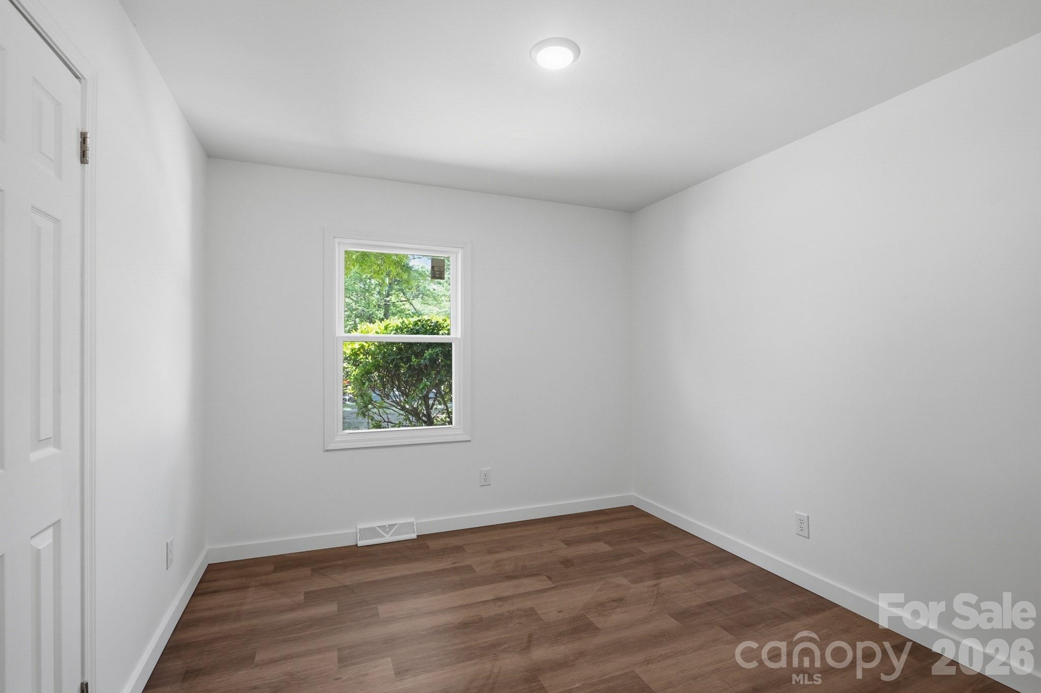 Photo 17 of 714 Bilmark Avenue, Charlotte, NC