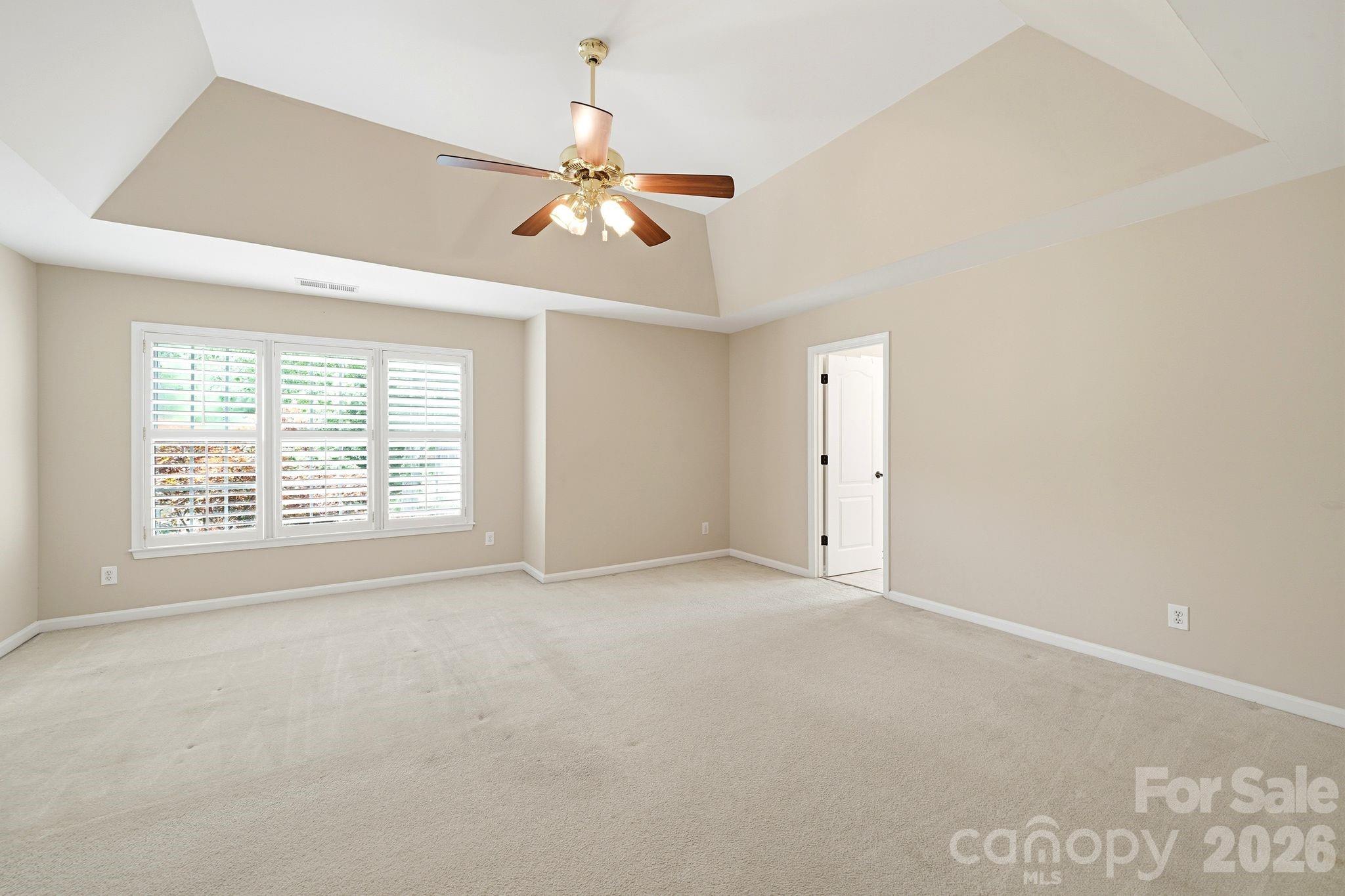 Home for sale at 6821 Hollow Oak Drive, Charlotte, NC — photo 24 of 38