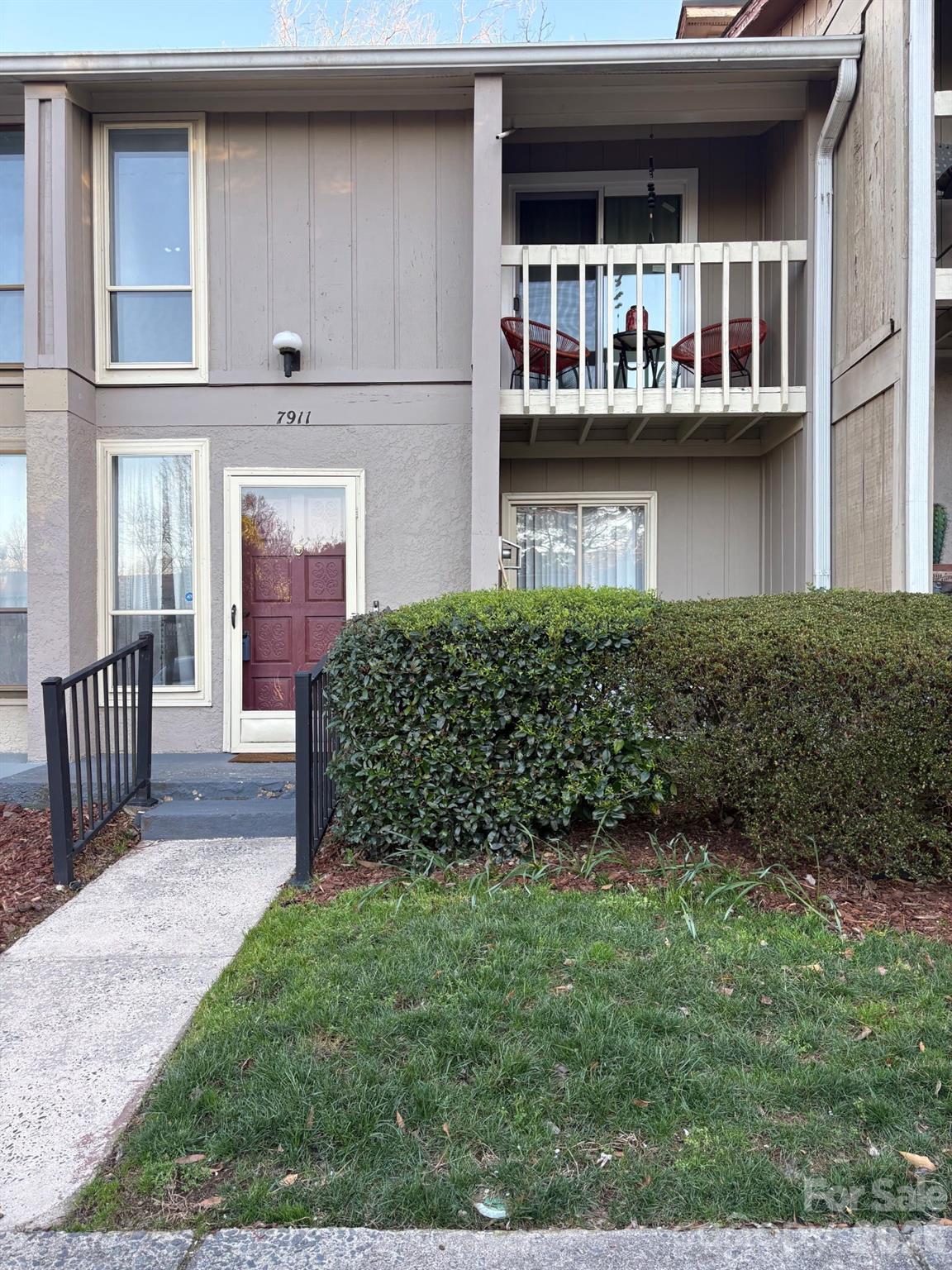 Home for sale at 7911 Charter Oak Lane, Charlotte, NC — photo 1 of 29
