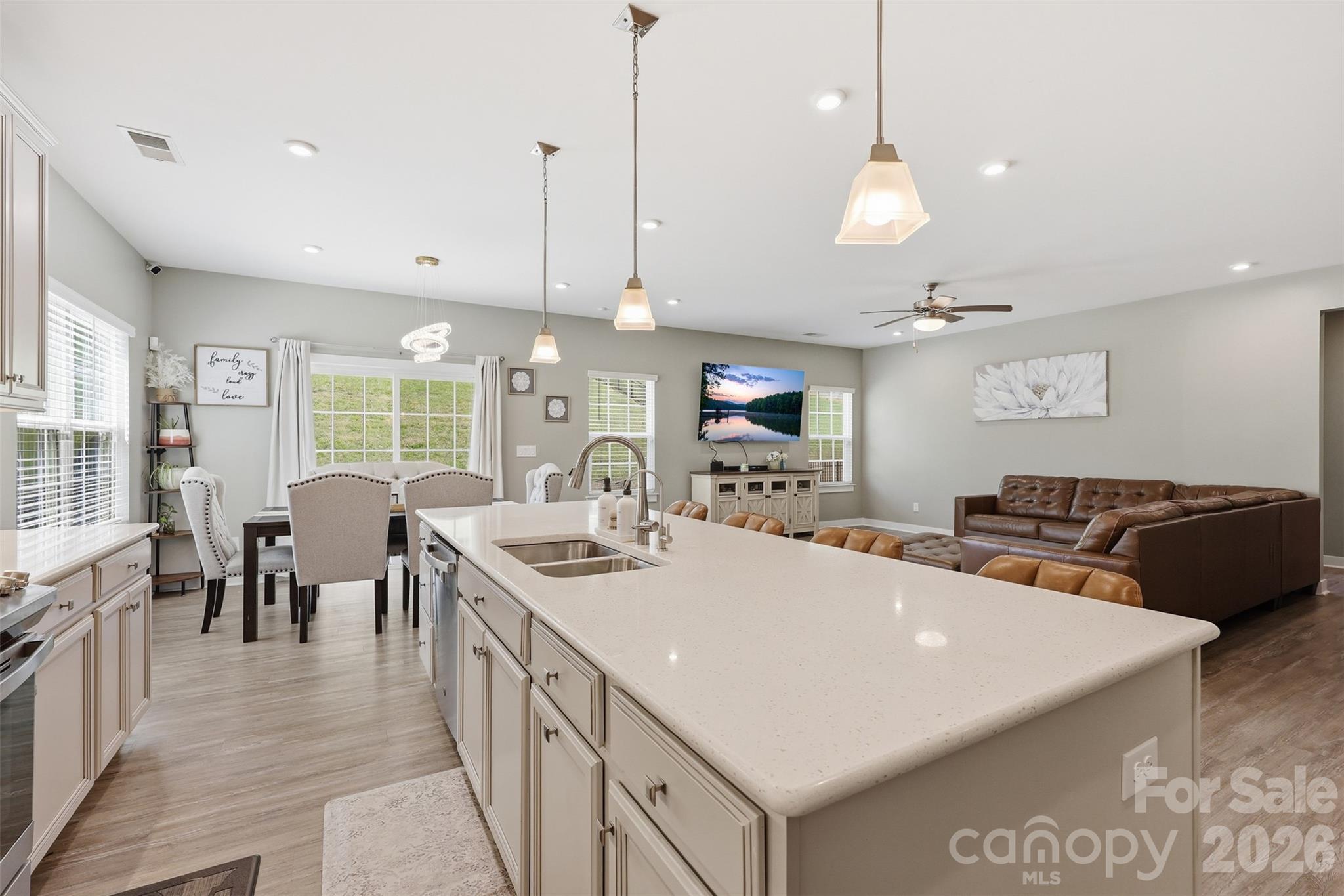 Photo 12 of 10258 Paper Birch Drive, Charlotte, NC