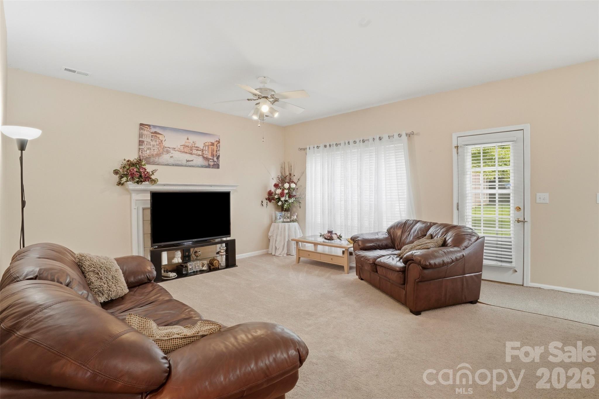Photo 7 of 5619 Hedgecrest Place, Charlotte, NC
