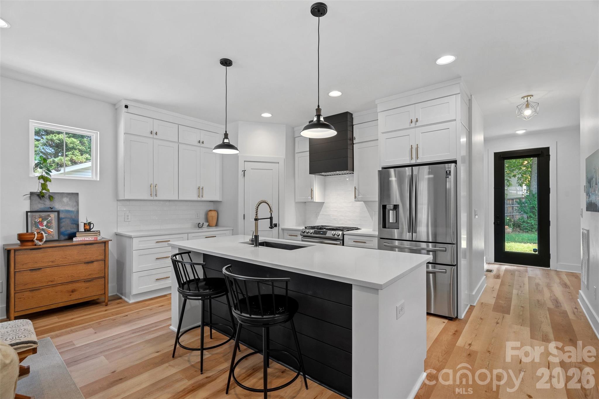 Photo 5 of 1642 Longfellow Street, Charlotte, NC