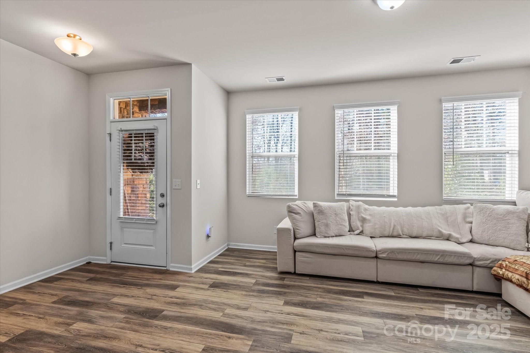 Photo 4 of 1564 Galloway Road, Charlotte, NC