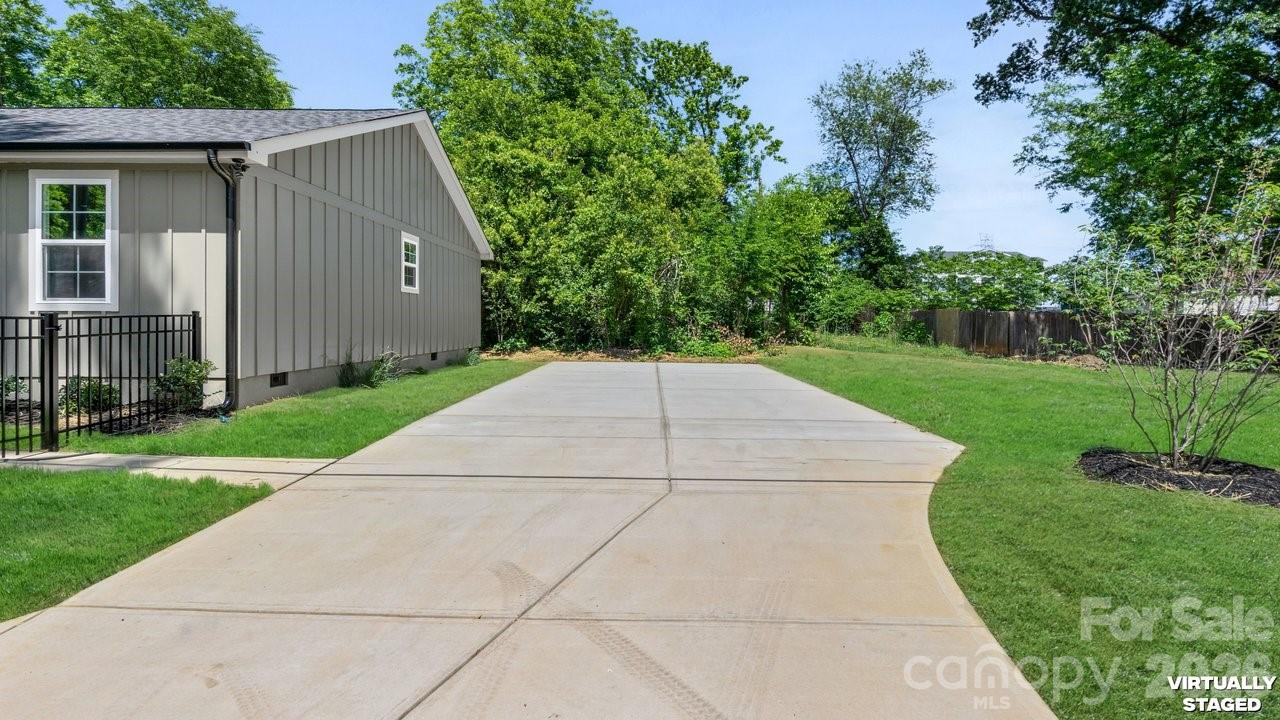 Photo 4 of 3320 Boyd StreetB, Charlotte, NC