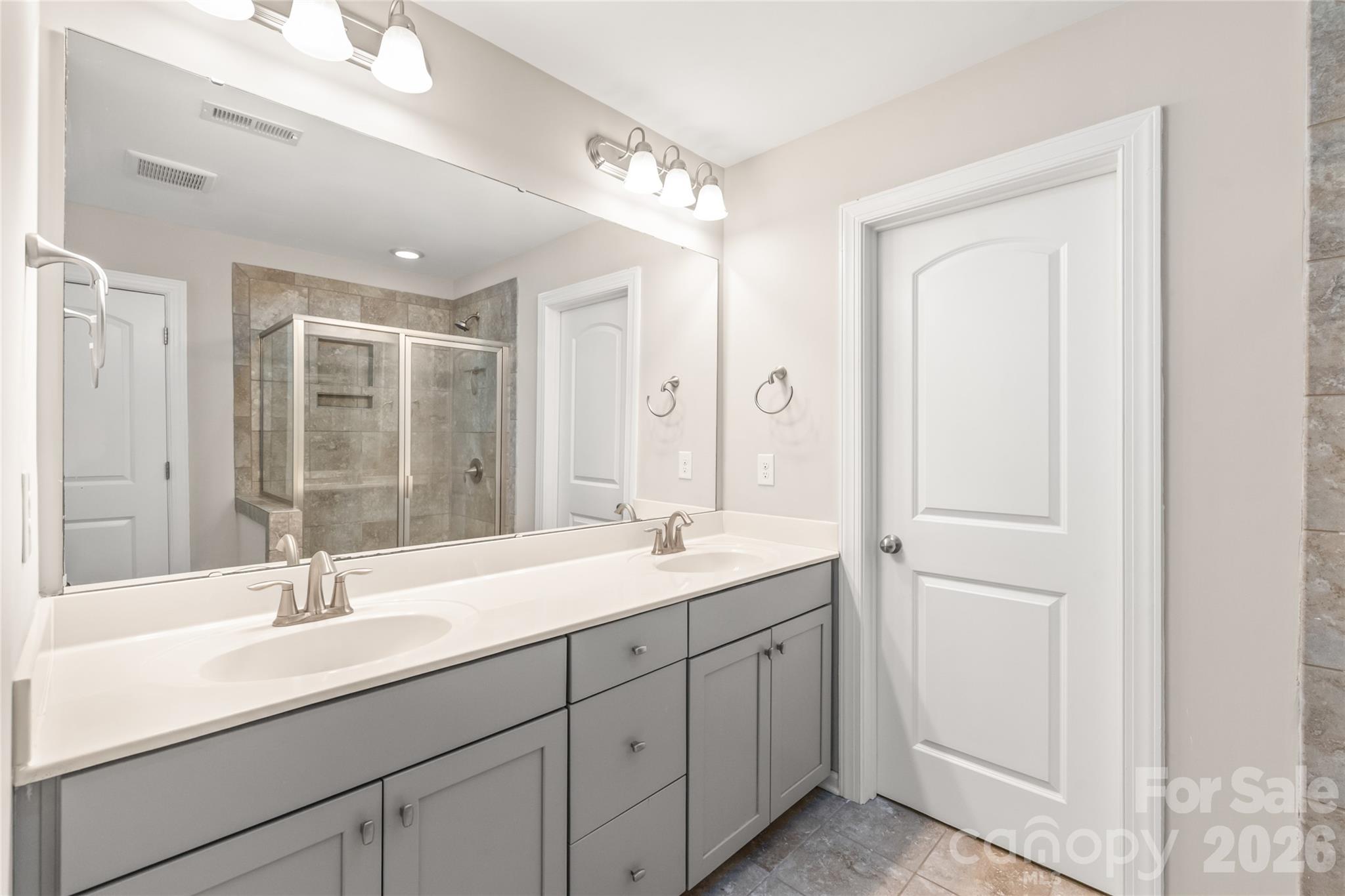 5662 Stonewells Drive, Charlotte, NC - photo 22 of 37