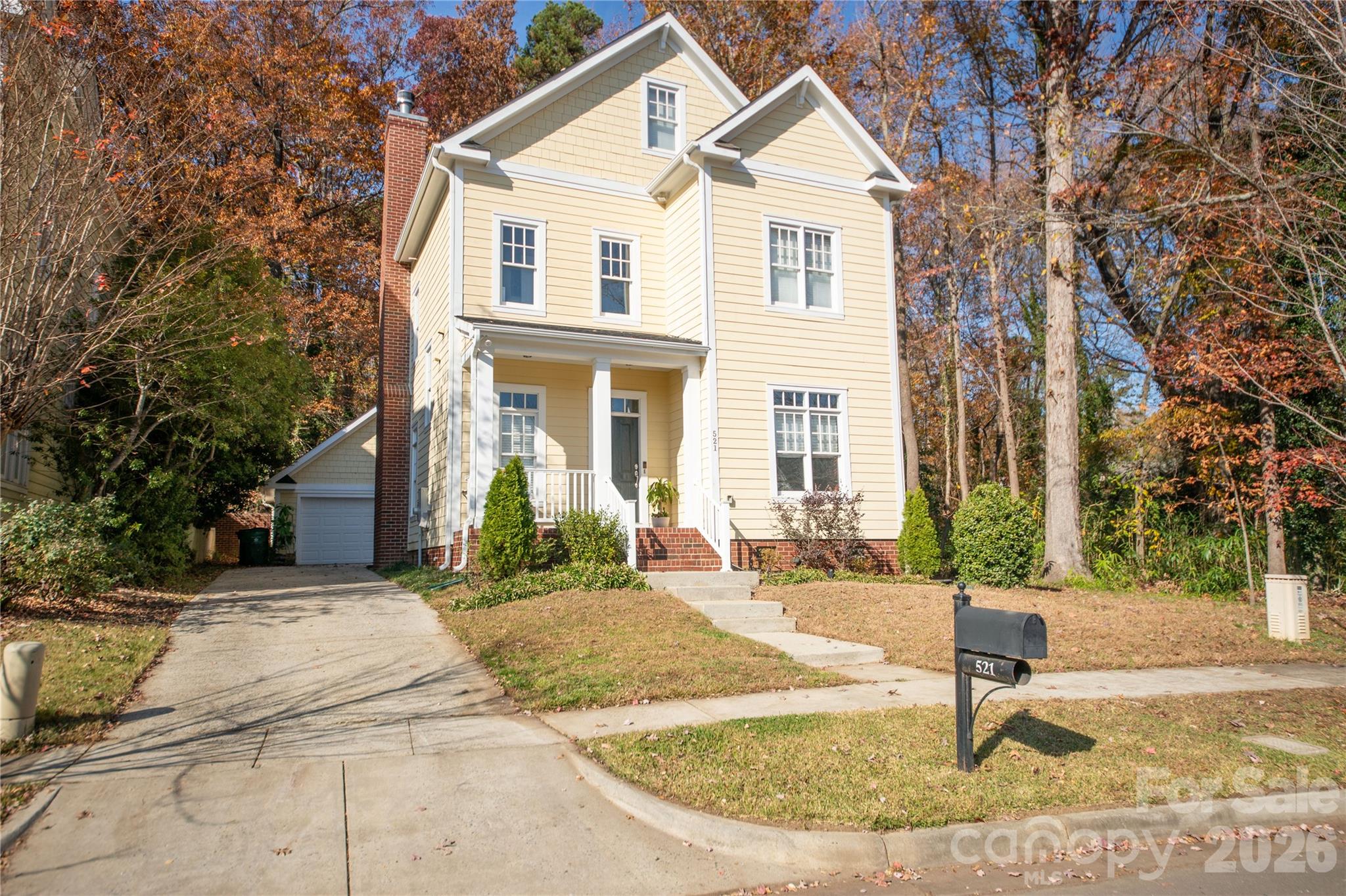 Home for sale at 521 Lees Court Street, Charlotte, NC — photo 1 of 33