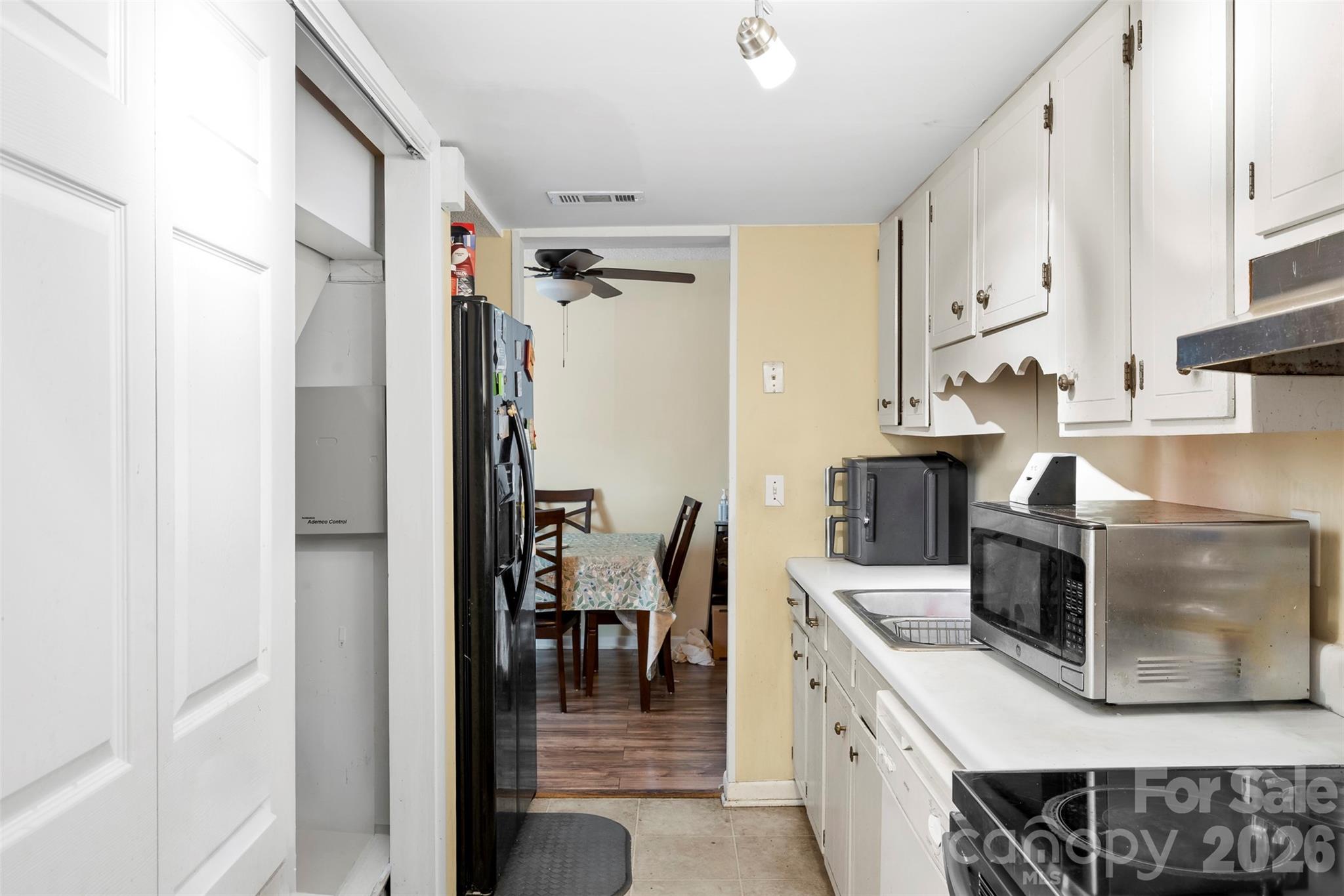 Photo 3 of 7130 Stonington Lane, Charlotte, NC