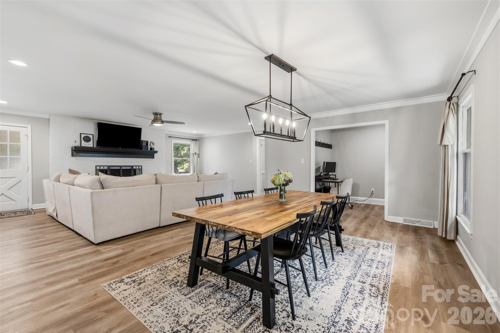 Photo 2 of 224 Sturbridge Drive, Charlotte, NC