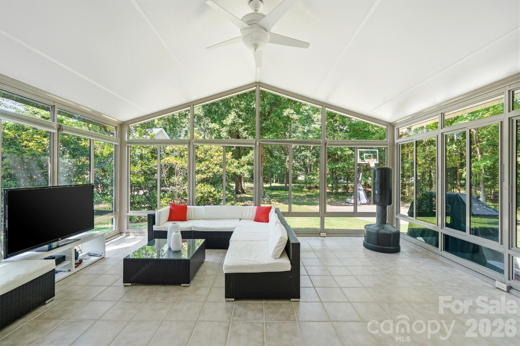 Photo 36 of 4814 King Arthur Drive, Charlotte, NC