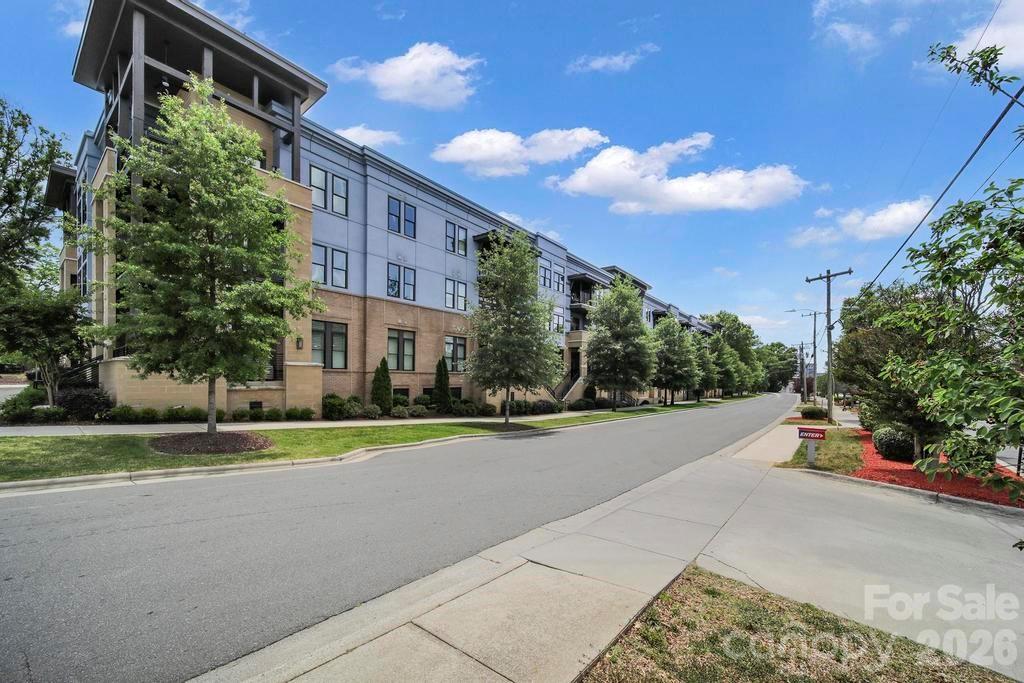 Photo 31 of 2401 Euclid Avenue301, Charlotte, NC
